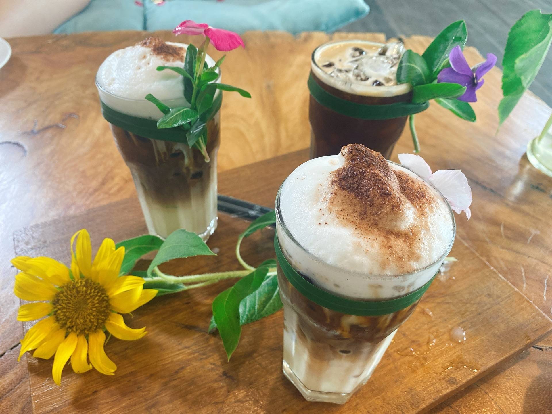 รีวิว ภูดอย Cafe & Craft - ร้านคาเฟ่+ร้านอาหารบรรยากาศดี มุมถ่ายรูปเยอะ ...