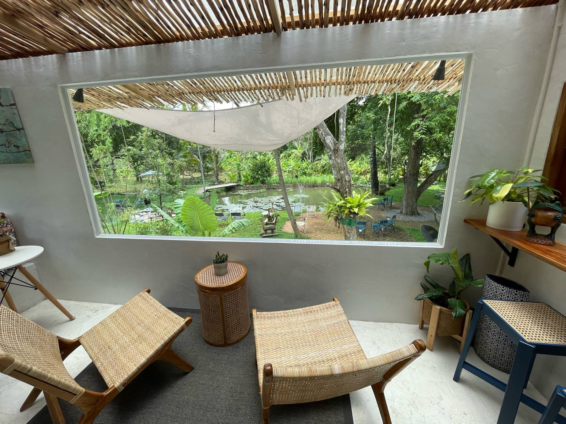 รูป Ka Nom Jin