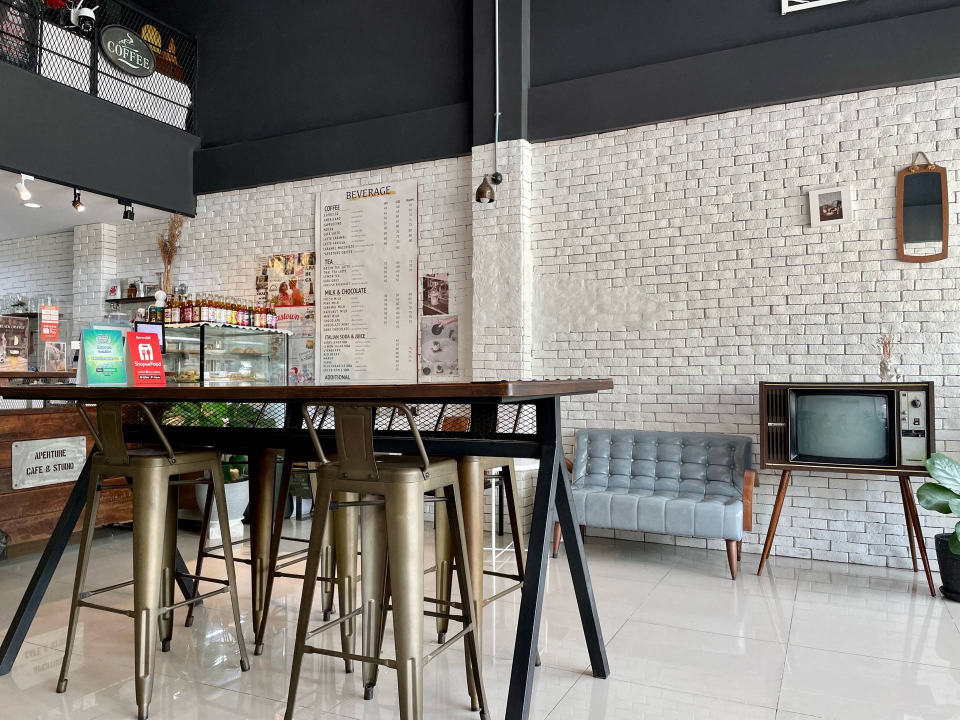 รูป Aperture Cafe' & Studio โครงการ Vida Ville ประชาอุทิศ 86 - Wongnai