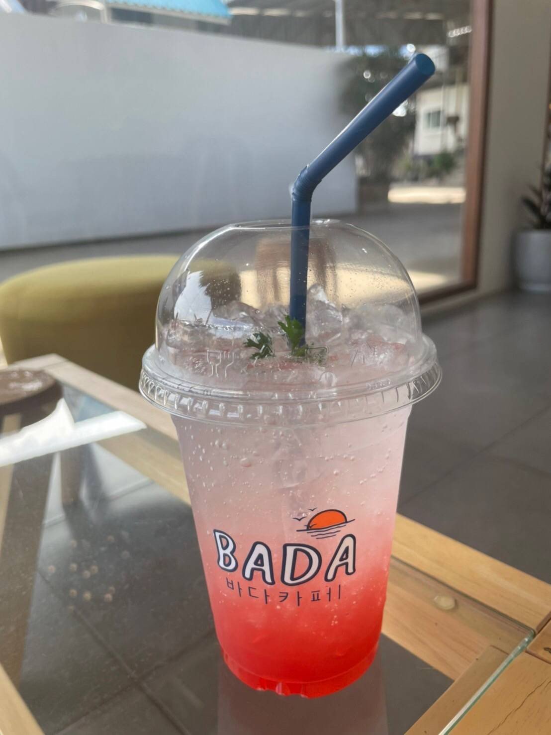 รีวิว BADA CAFE _ - คาเฟ่เล็กๆ ในแสมสาร อยู่ติดริมถนน