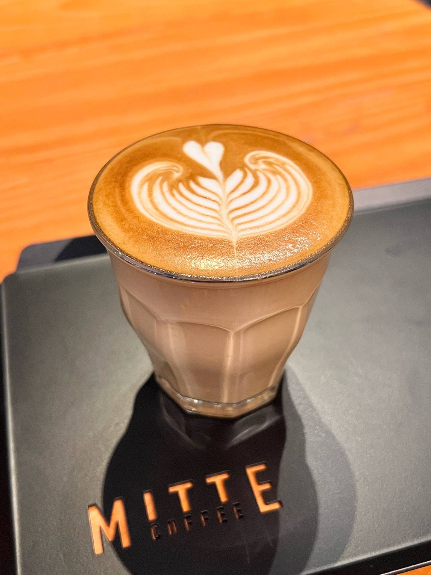 รีวิว Mitte Coffee, Cafe & Friends หมู่บ้านเมืองทองธานีโครงการ 4 - กาแฟ ...
