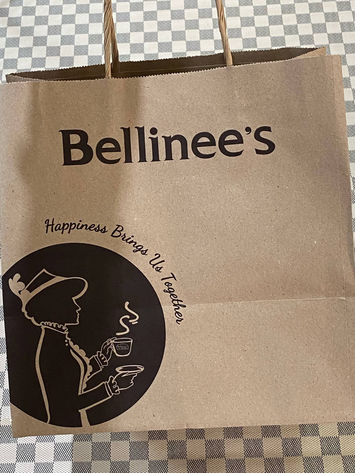 รีวิว Bellinee's Bake & Brew บางนาทาวเวอร์ - ครัวซองต์ราคาเข้าถึงได้
