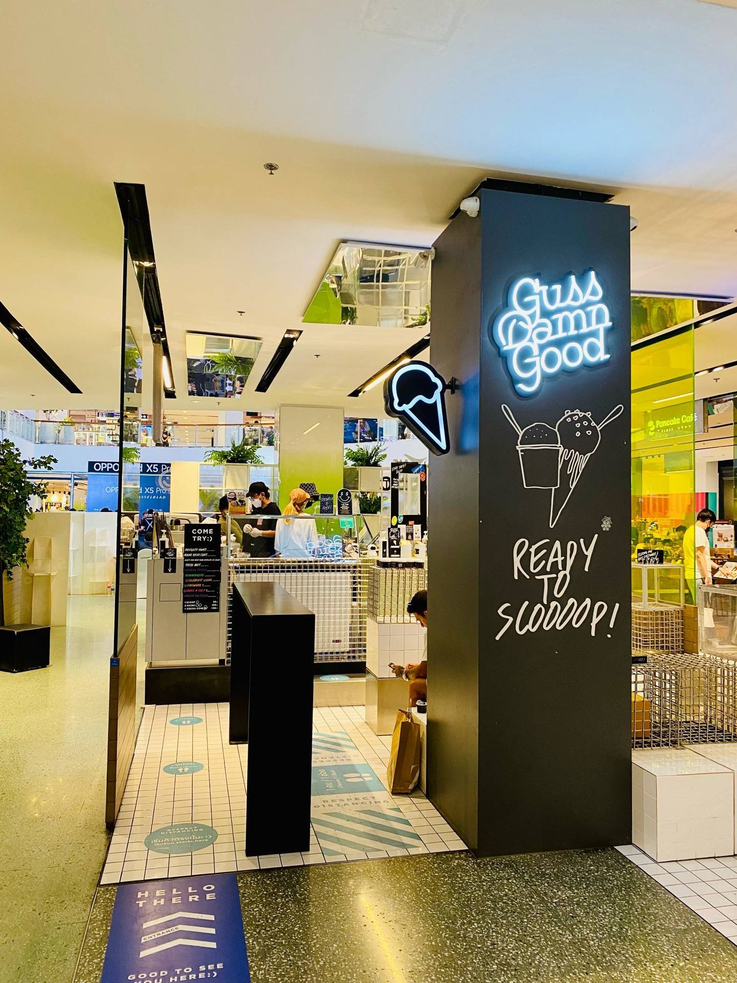 รีวิว Guss Damn Good Central World - ไอศรีมหลากรส พร้อมไอเดียการนำเสนอ ...