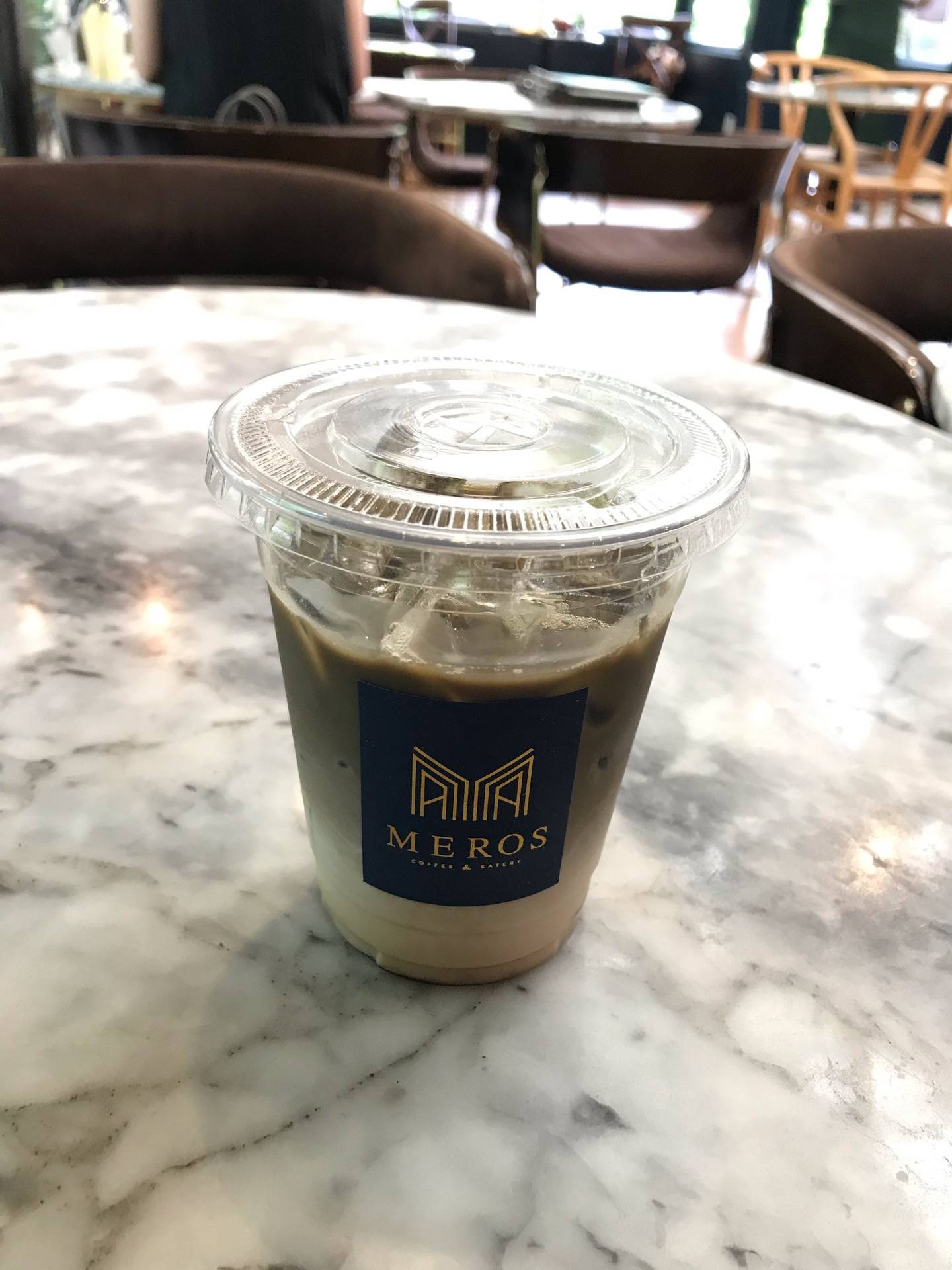 รีวิว MEROS Coffee & Eatery - ร้านสวย อาหารอร่อย สั่งแล้วมาไวมาก มุมถ่ายรูปเยอะมาก พนักงานสุภาพ ...