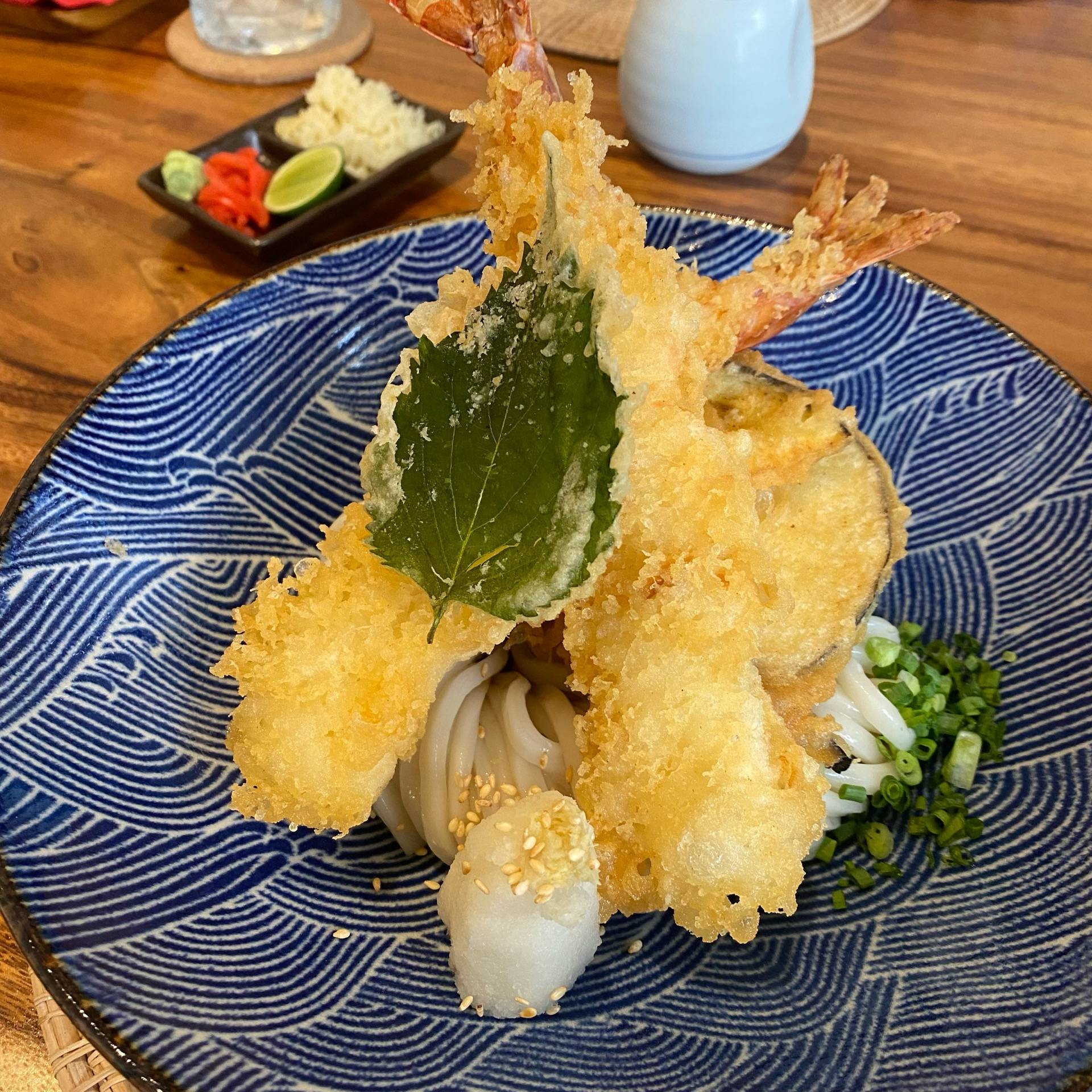 รีวิว Tsuru Udon อารีย์ - รอบนี้เส้นเหนียวมาก คนละเรื่องกับที่ทานรอบแรก ...