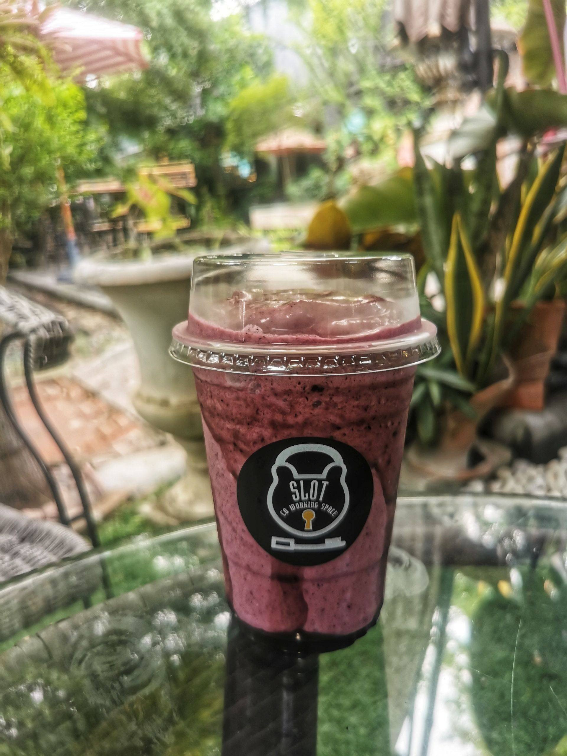 บลูเบอร์รี่สมูตตี้ ร้าน Slot Cafe