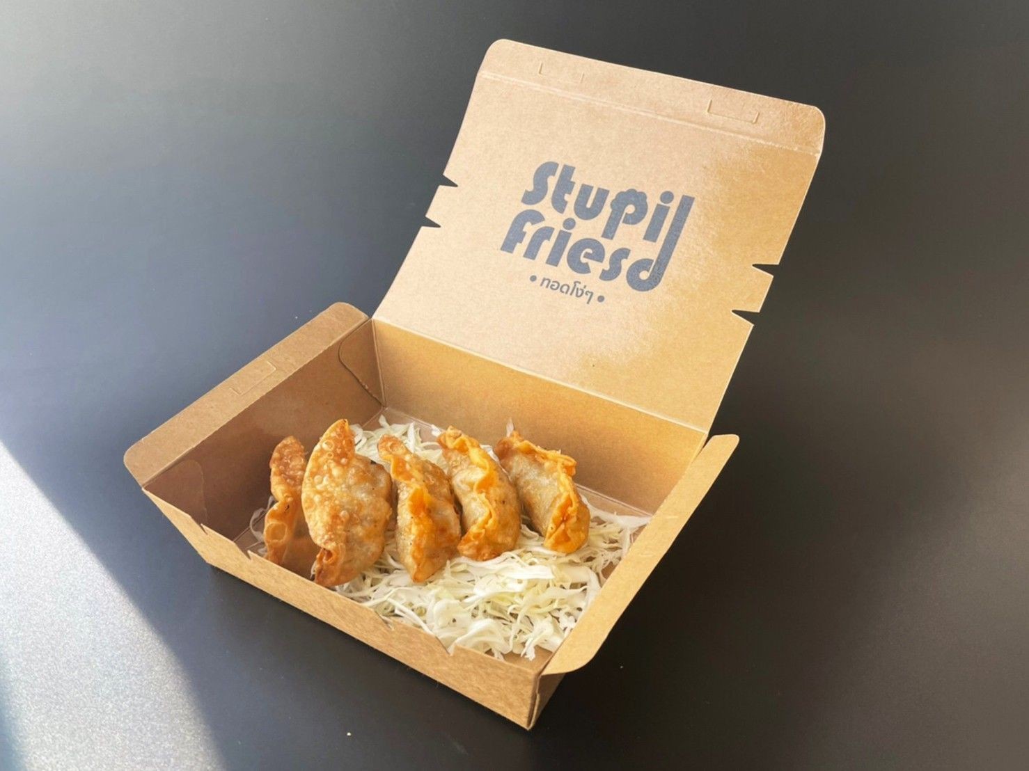 รีวิว เกี๊ยวซ่า Stupid Fries. (ทอดโง่ๆ) "ไส้หมู" ตลาดศรีตรัง - เกี๊ยว ...