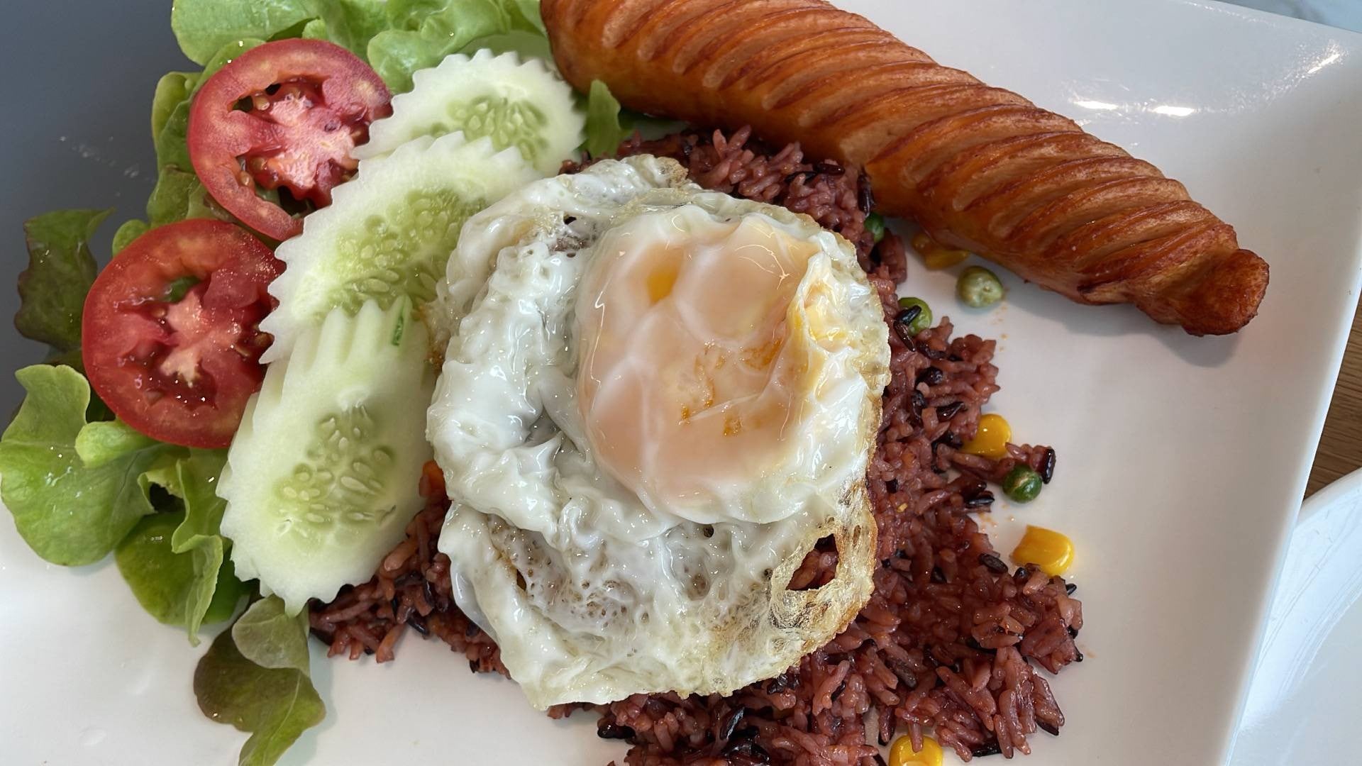 ข้าวผัดอเมริกัน ร้าน Bluekoff Coffee Saraburi