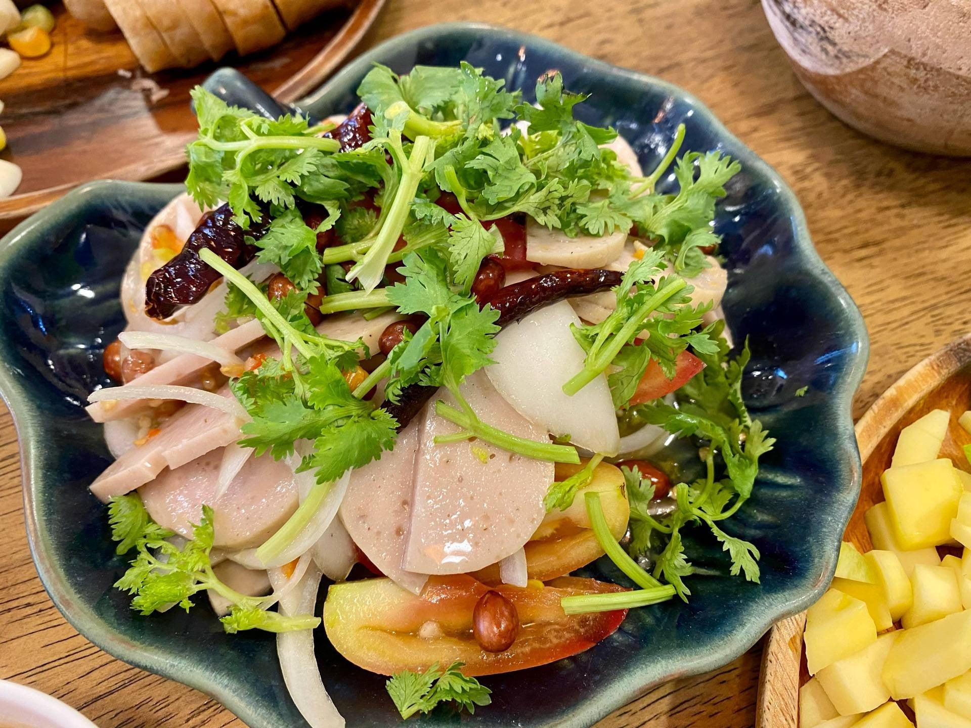 รูป วิลลี่แหนมเนือง ห้วยขวาง