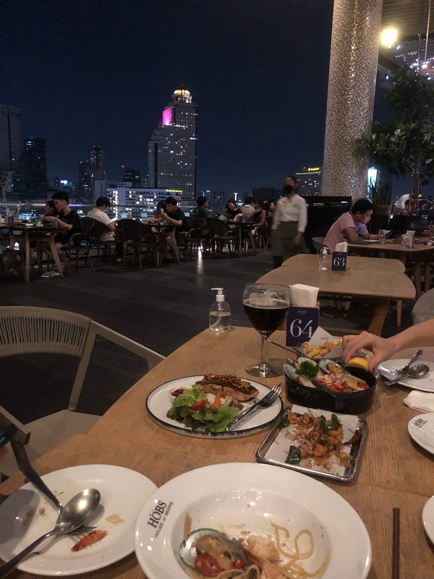 รูป HOBS ICONSIAM