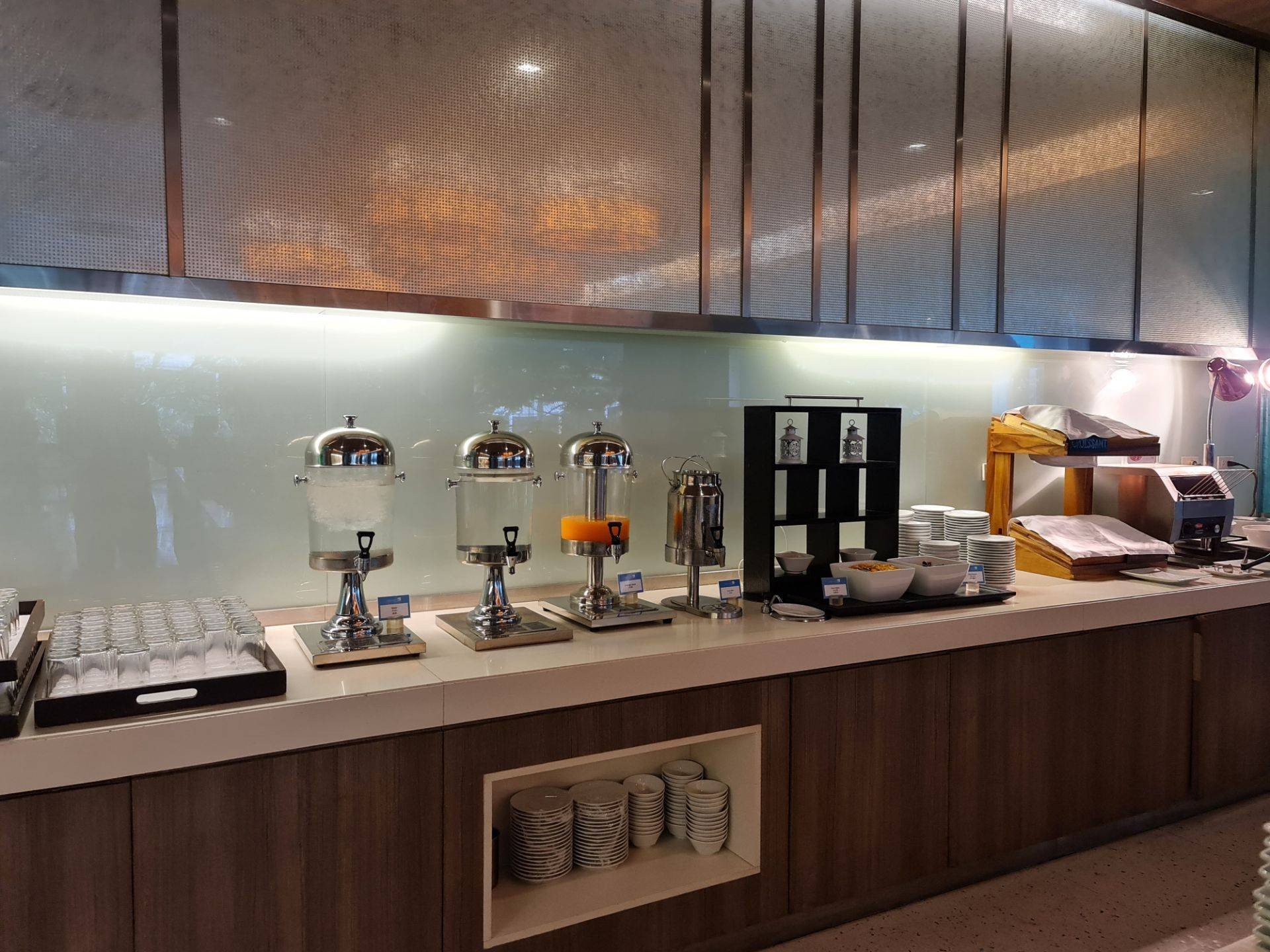 รูป The Square @ Novotel Bangkok Impact Hotel ห้องอาหารเดอะสแควร์ ...
