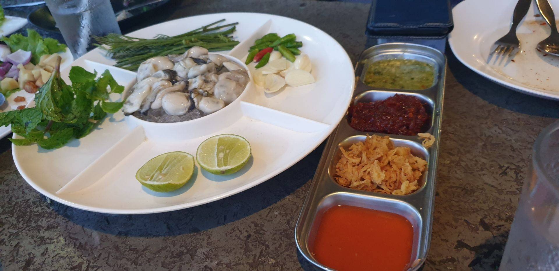 หอยนางรม ร้าน Ta-ling Bar - Wongnai