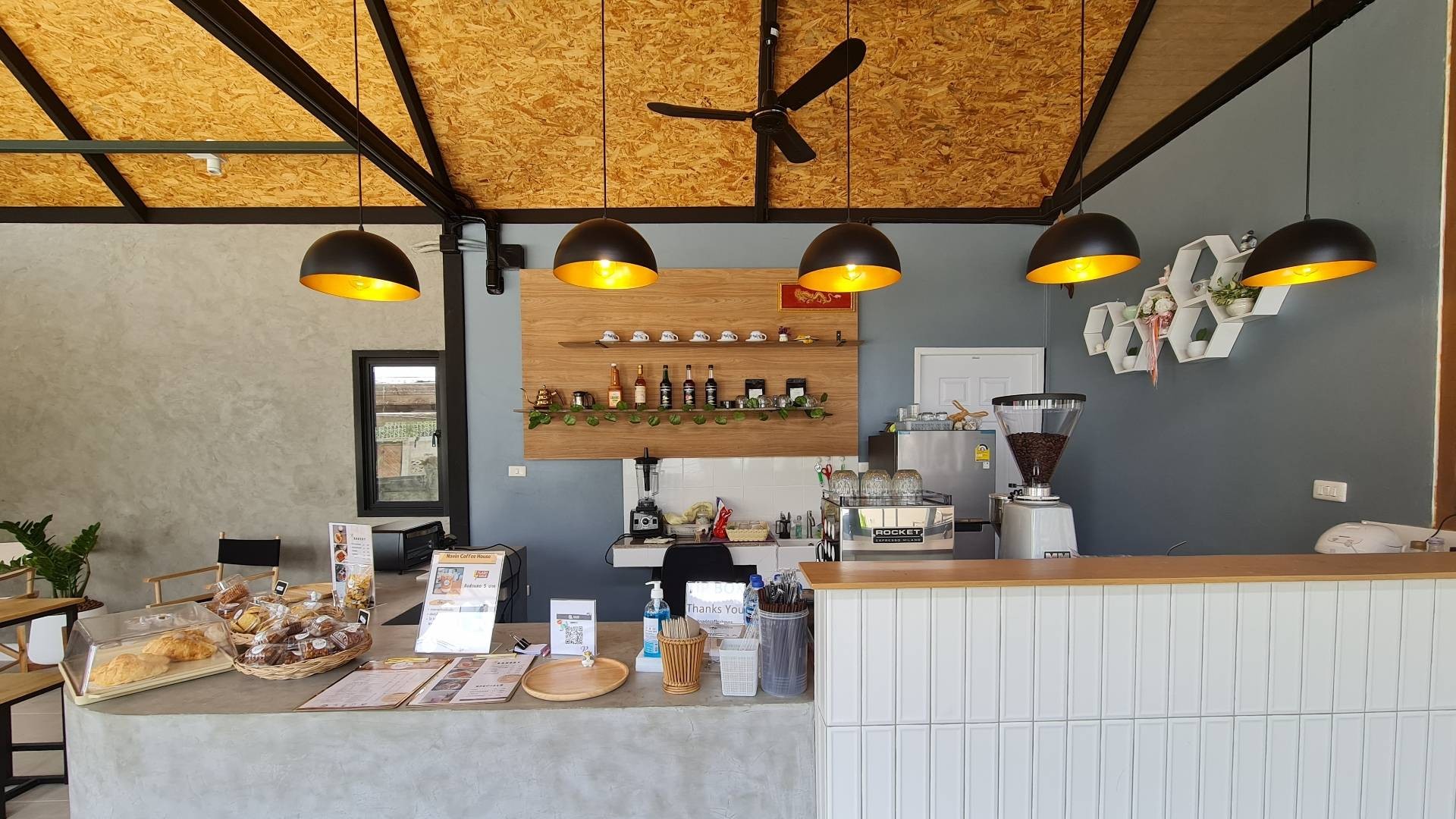 NAVIN Coffee House - สั่งอาหารเดลิเวอรี | Wongnai x LINE MAN