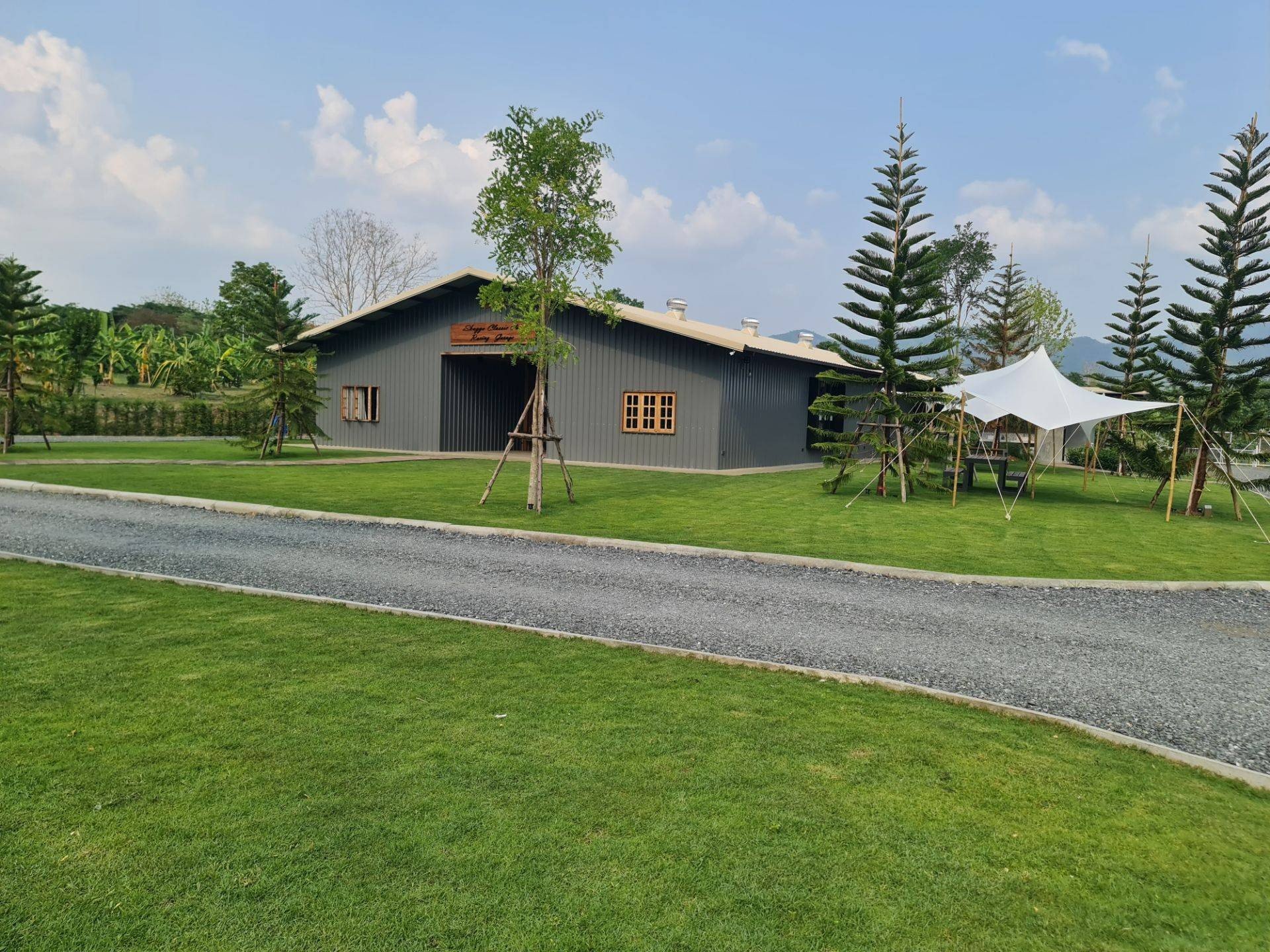 รีวิว Skugga Estate - คาเฟ่ช็อคโกแลต ณ แม่ออน