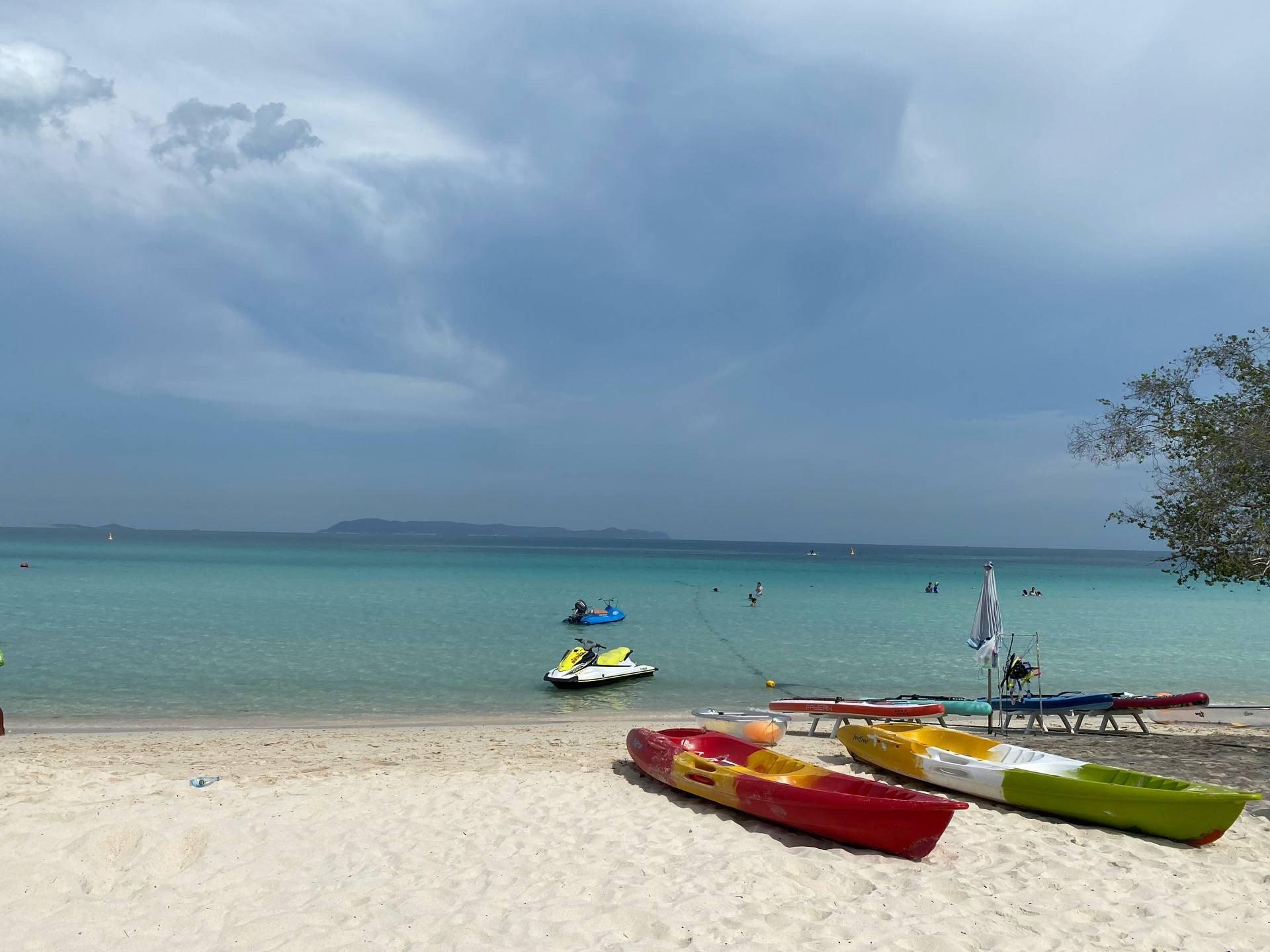 รูป หาดเทียน เกาะล้าน