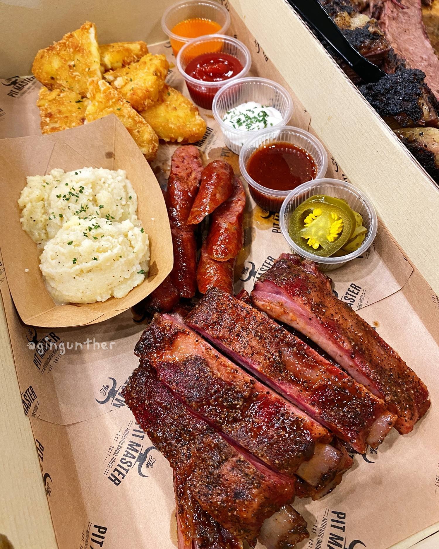 รีวิว The Pit Master นนทบุรี - เนื้อรมควันแบบ slow cook ลิ้นวัวอร่อย