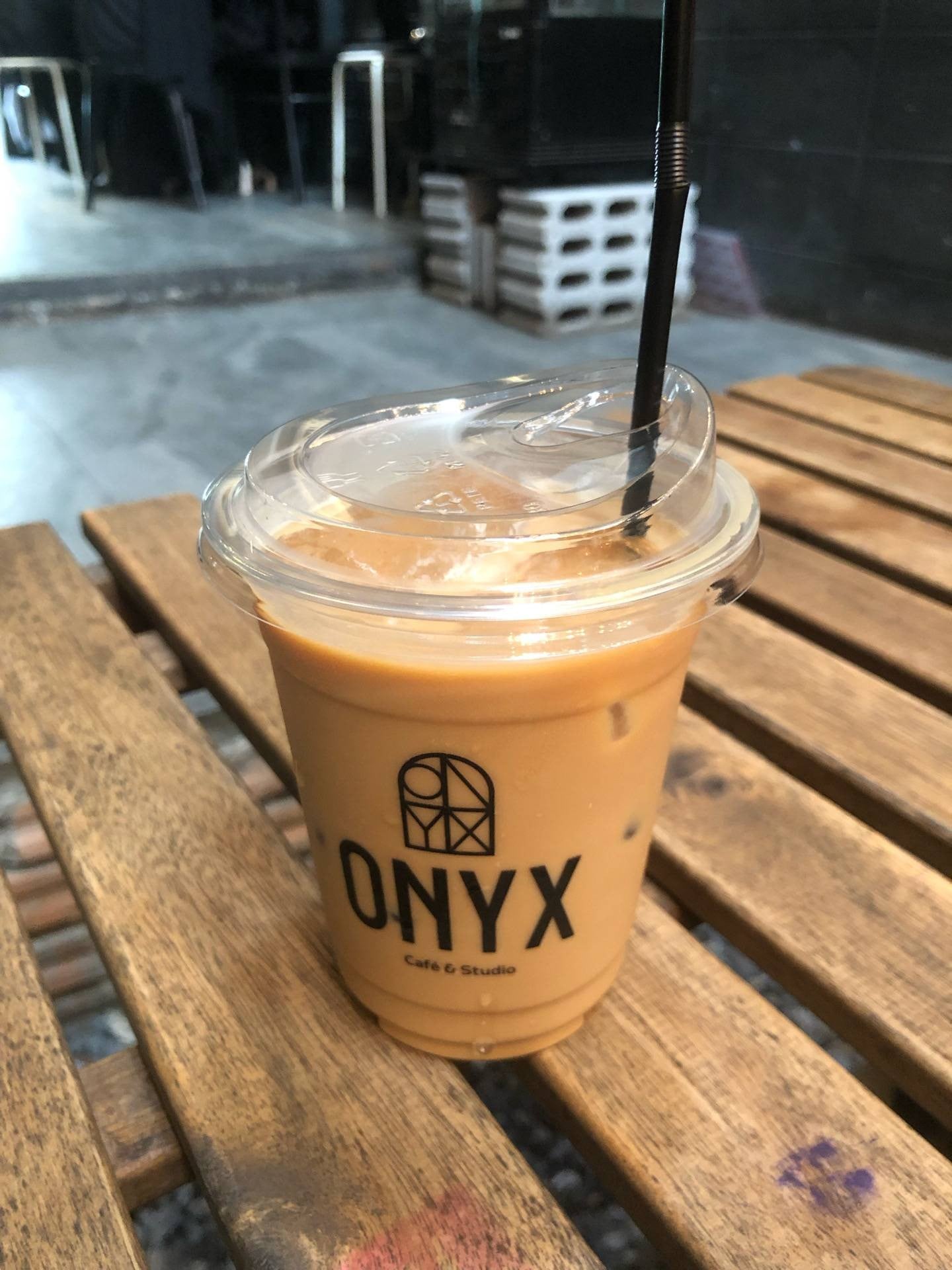 รีวิว ออนิกซ์ คาเฟ่ แอนด์สตูดิโอ ONYX Café & Studio ONYX Café & Studio ...