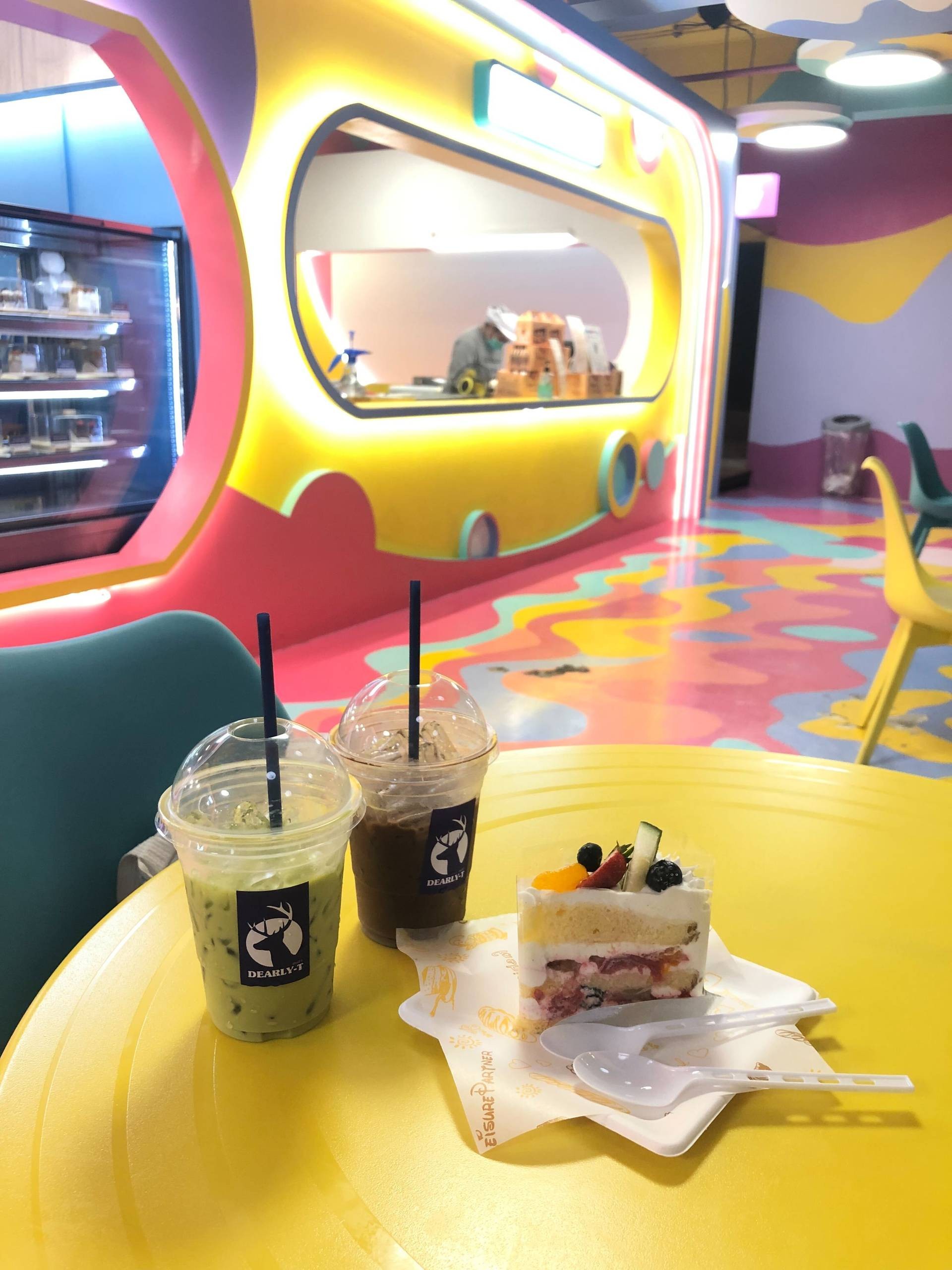 รีวิว Sugar Rush - 515 Victory - คาเฟ่น่าไปใกล้ BTS อนุสาวรีย์ชัยสมรภูมิ