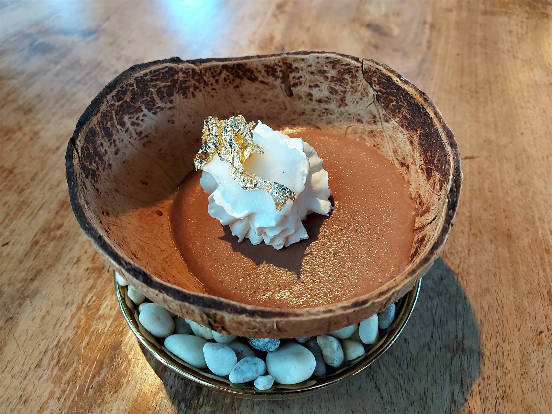 Soft Chocolate with Fresh Young Coconut & Coconut Foam ร้าน IVORY COAST ...