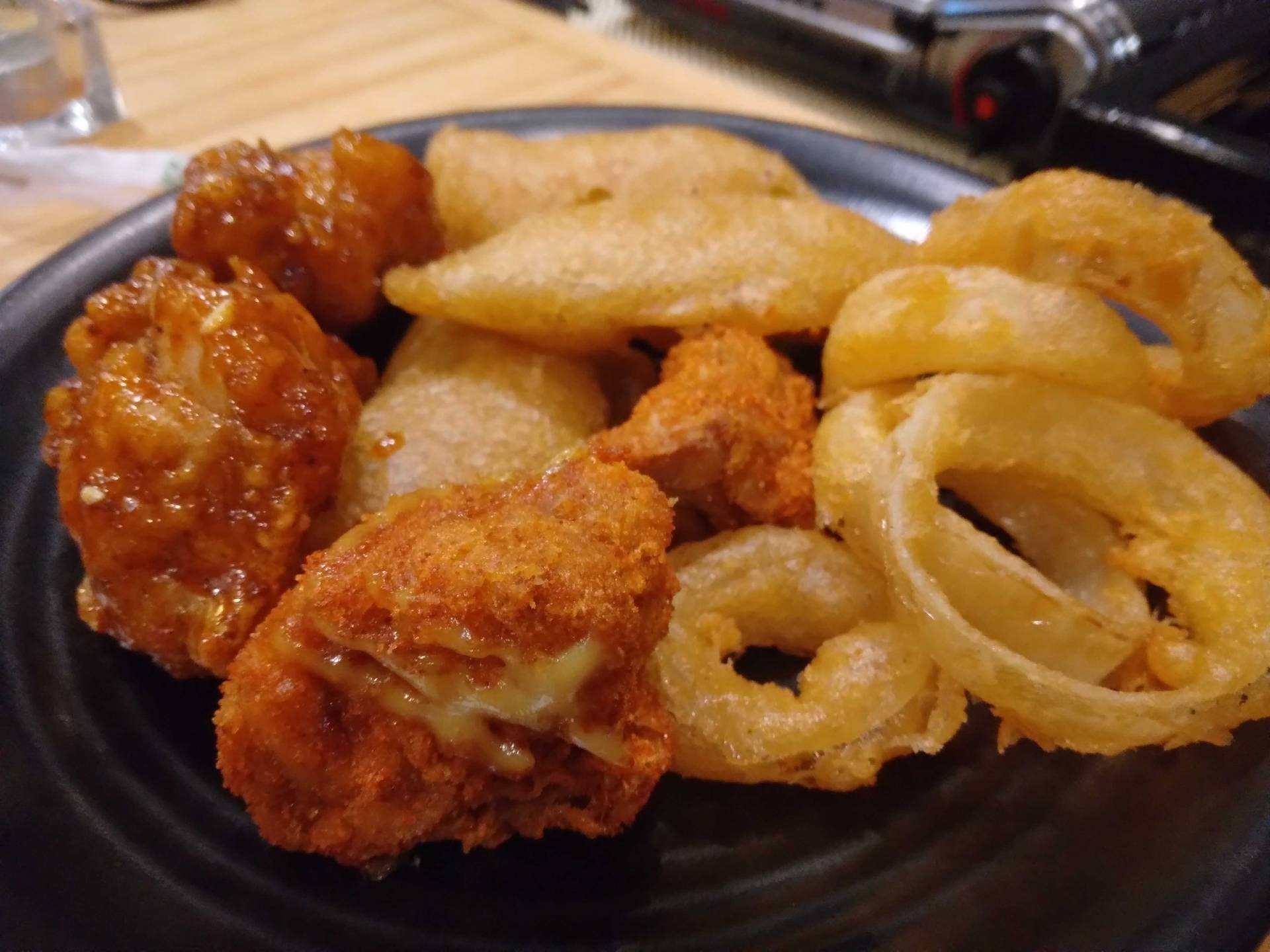 ไก่เกาหลี หอมทอด และอื่นๆ ร้าน Sam Gyup Sal BBQ สาขาห้วยขวาง