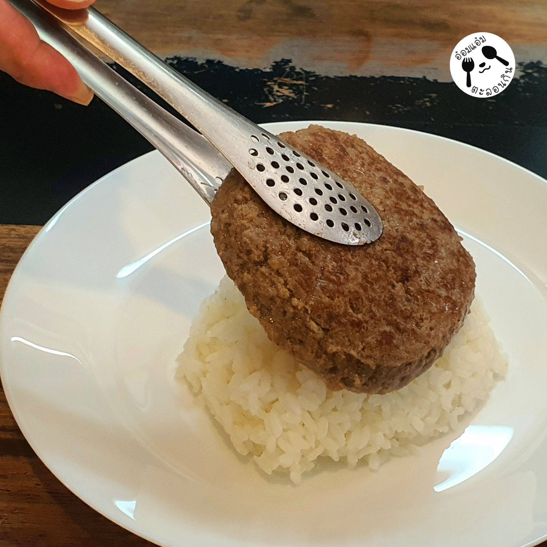 Angus Beef Humburger Curry + Cheese ร้าน Khao Yiphun sukhumvit33