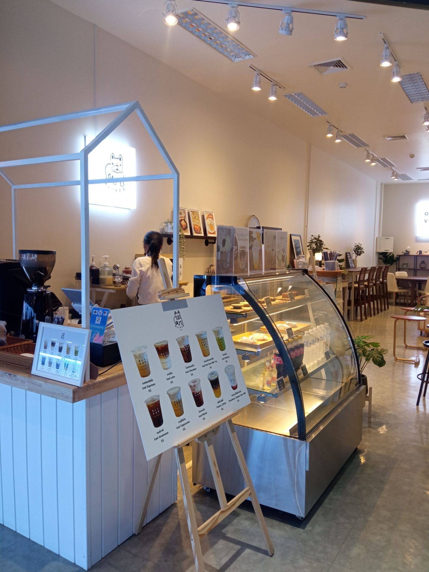 รีวิว Oliver Cafe ห้างไชยแสงสิงห์บุรี ชั้น 3 หน้าโรงหนัง - ไม่ลองแล้วจะ ...