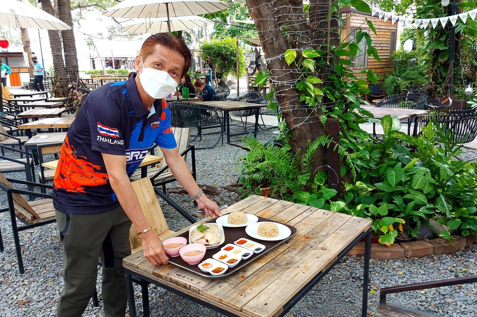 รูป ข้าวมันไก่สิงคโปร์ By Chef Pung The Camping Ground - Wongnai