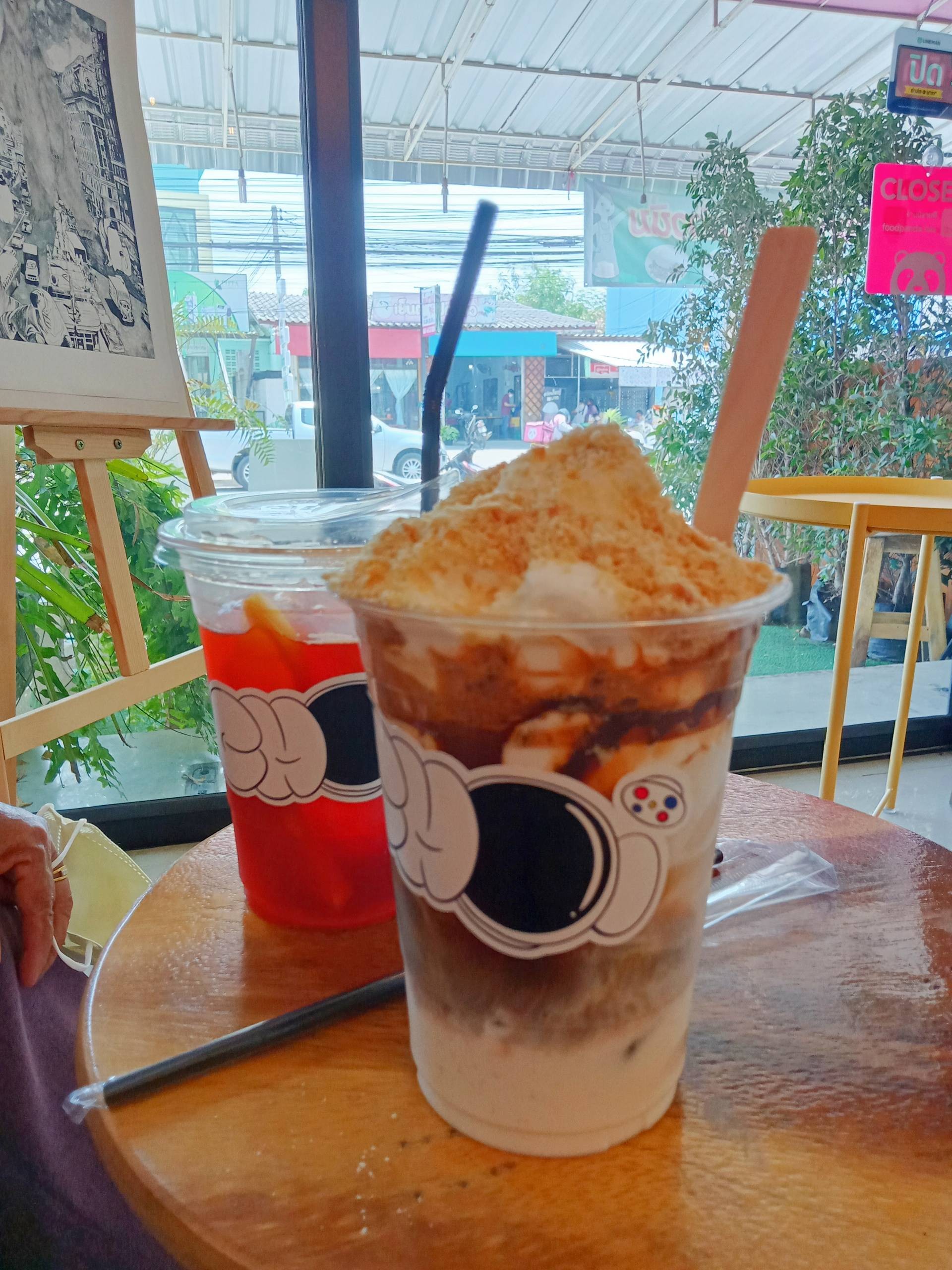 รีวิว 𝘾𝙃𝙊𝙄 𝘾𝙤𝙛𝙛𝙚𝙚 𝙎𝙡𝙤𝙬𝙗𝙖𝙧 — ช้อย ชัยนาท - ร้านเล็กๆ แต่น่ารัก มีความเป็นศิลปะที่น่าสนใจ