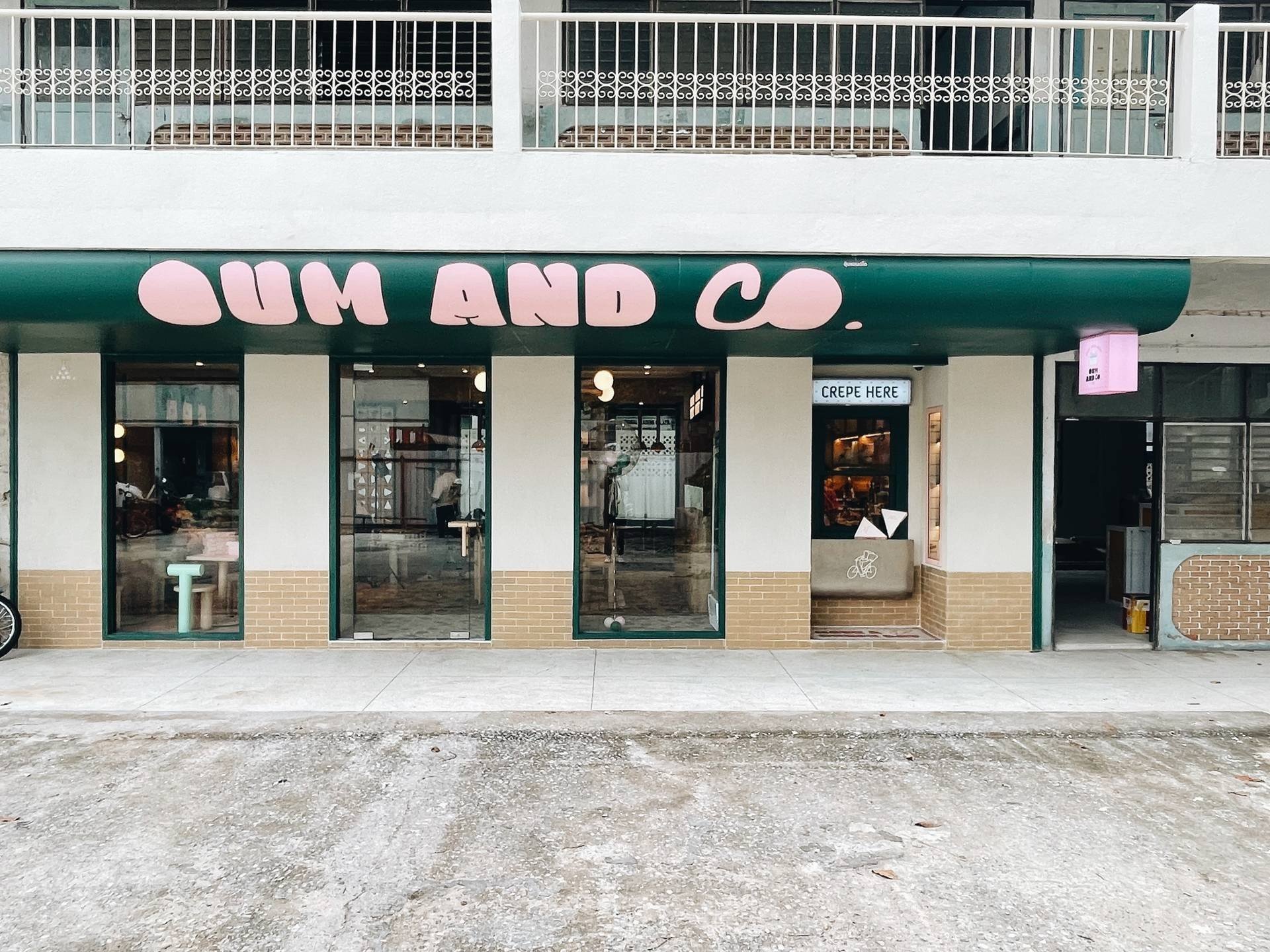 รีวิว Oum and Co. - OUM AND CO. ร้านเครปเปิดใหม่ฝั่งธนฯ ที่ขยายแบรนด์ใหม่ต่อยอดจากจุฬา - Wongnai