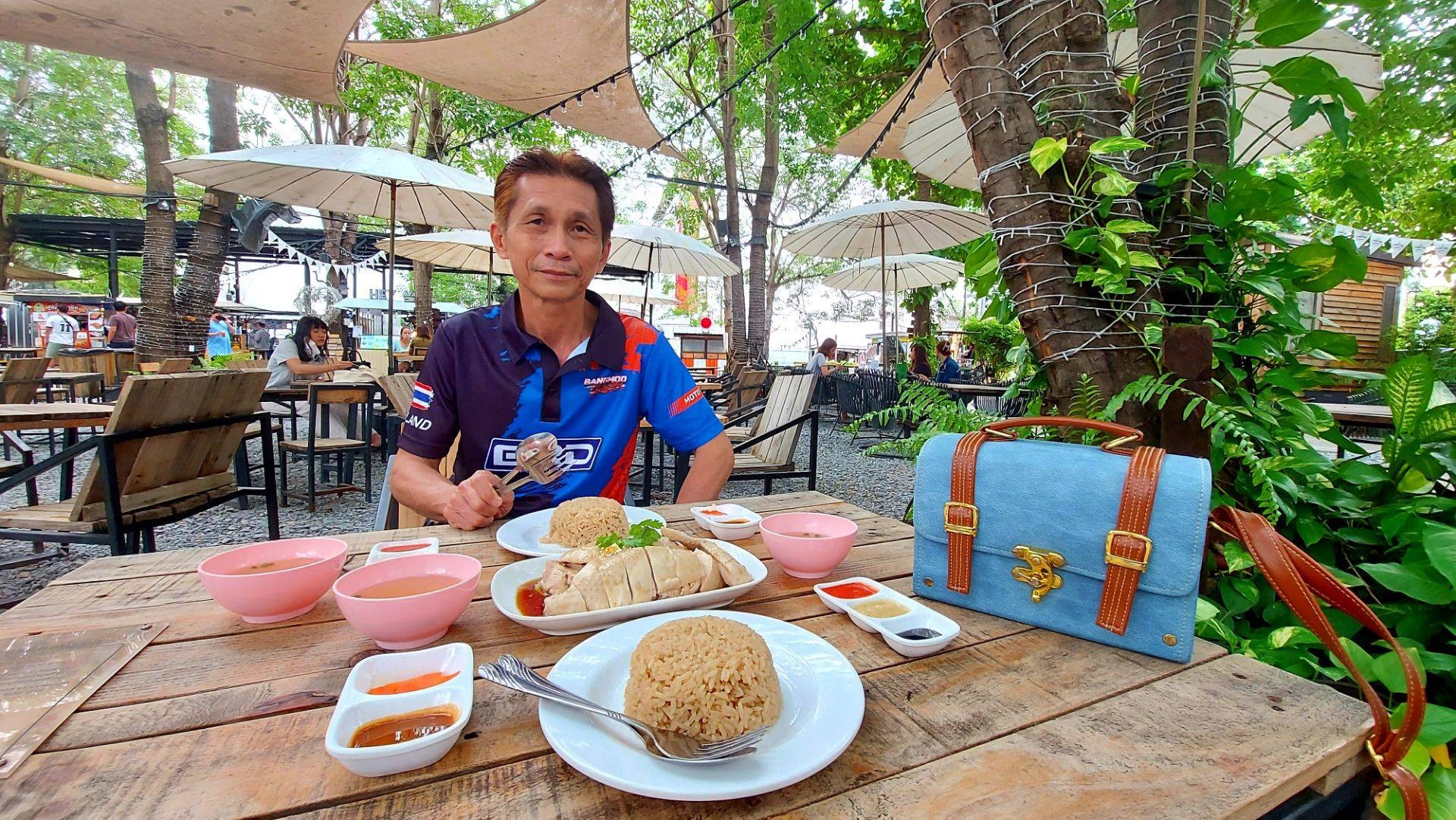 รีวิว ข้าวมันไก่สิงคโปร์ By Chef Pung พญาไท - อร่อยมาก เนื้อไก่นุ่ม เด่ ...