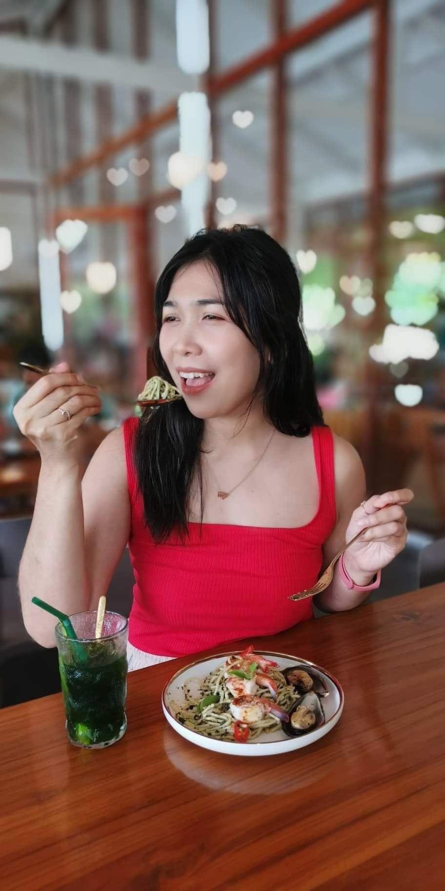 รีวิว Mesook Farm (มีสุข ฟาร์ม) - คาเฟ่แห่งผืนป่ากฤษณา แวะนั่งเล่นน้องหมาซามอยด์