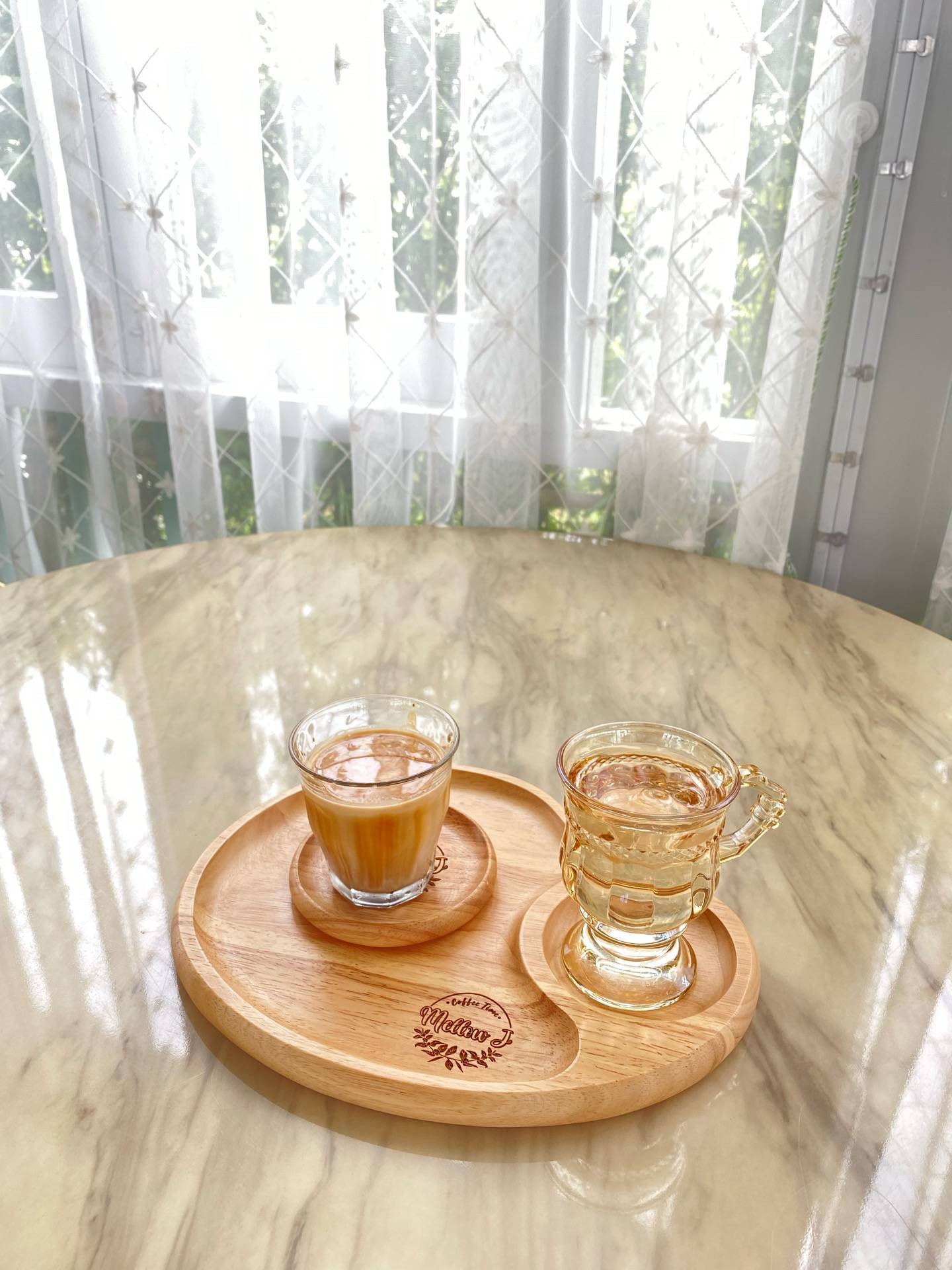 รีวิว Mellow J coffee - ร้านนี้ขนมอร่อย ราคาใช้ได้ไม่แพงเกินไปค่ะ กาแฟหอมอร่อยมาก พนักงานน่ารัก ...