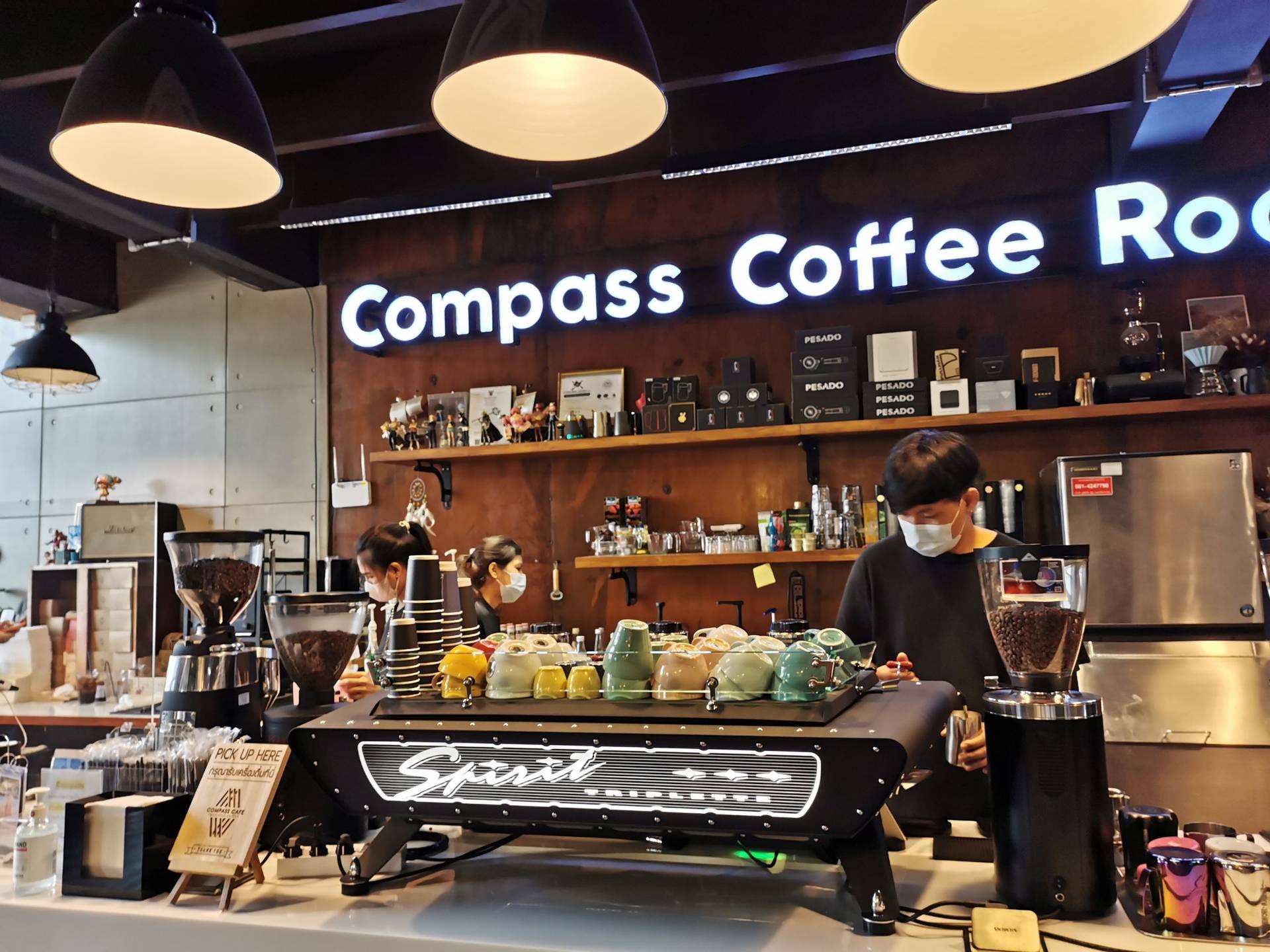 รูป Compass Coffee Roasters (Specialty coffee) Compass Coffee Roasters ...