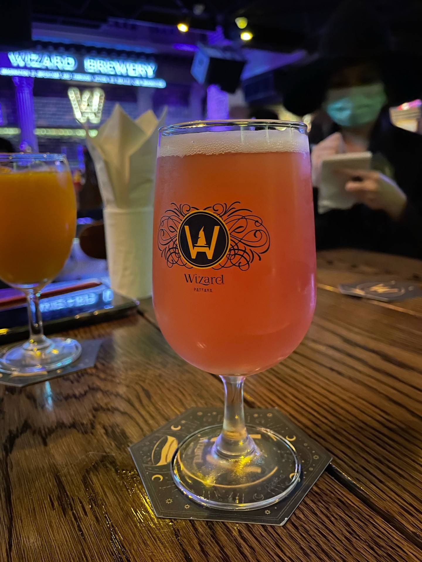 รูป Wizard Brewery Pattaya