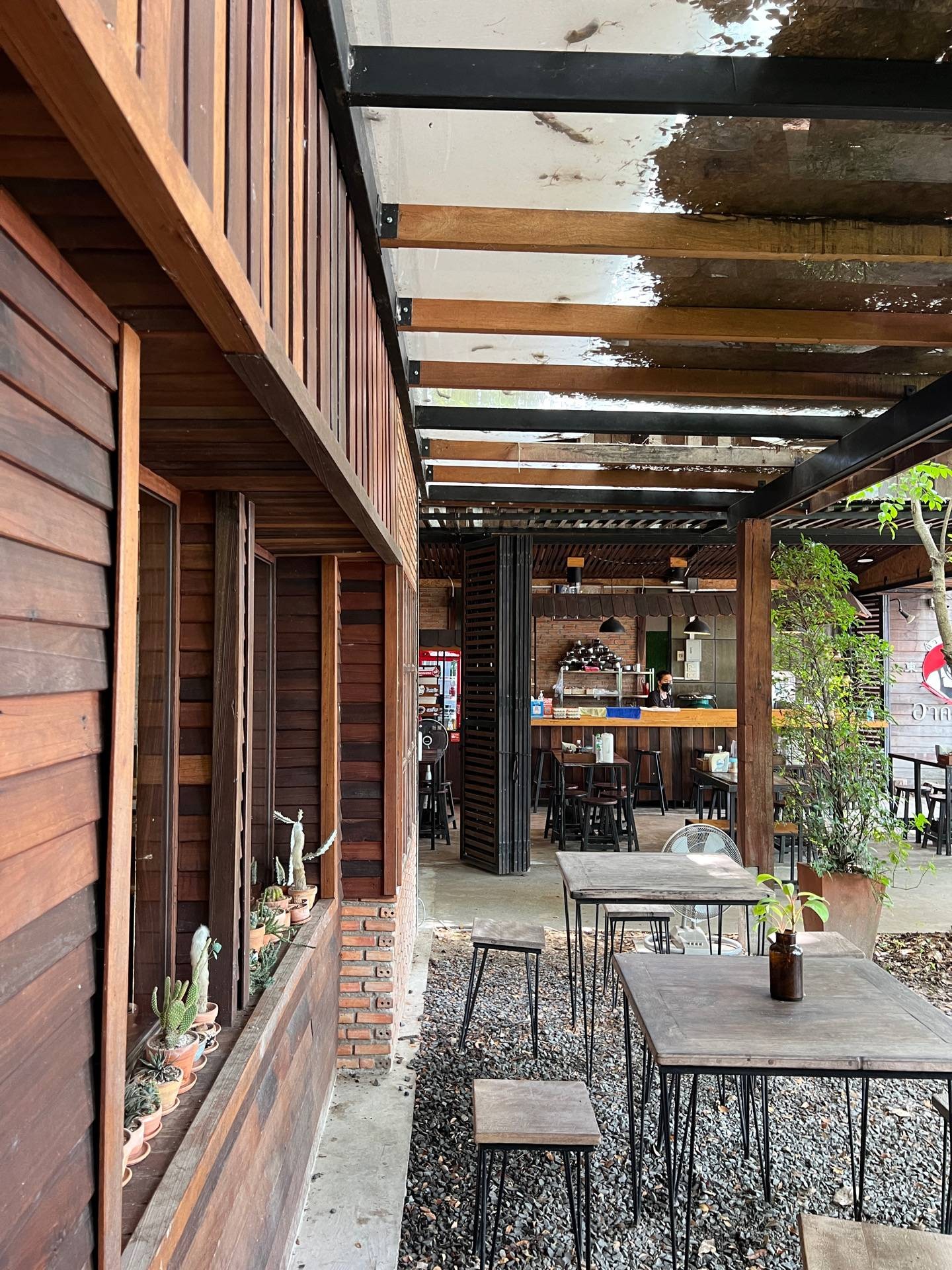 รูป LIFE Roaster Ubonratchathani