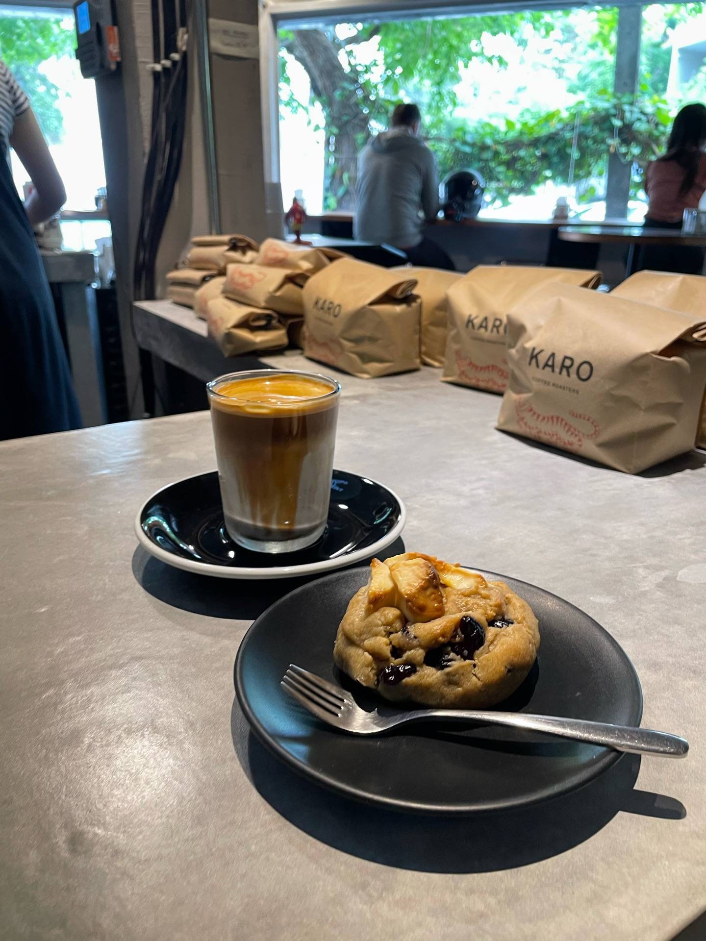 รีวิว Karo Coffee Roasters ปรีดี - ร้านกาแฟ Karo Coffee Roasters