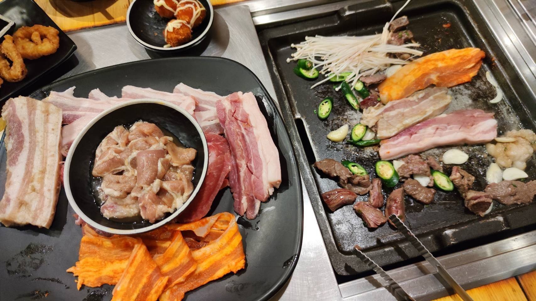 รูป Shell We Meat- All You Can Eat Korean food อาหารเกาหลี ปูดองซีอิ๊ว ...