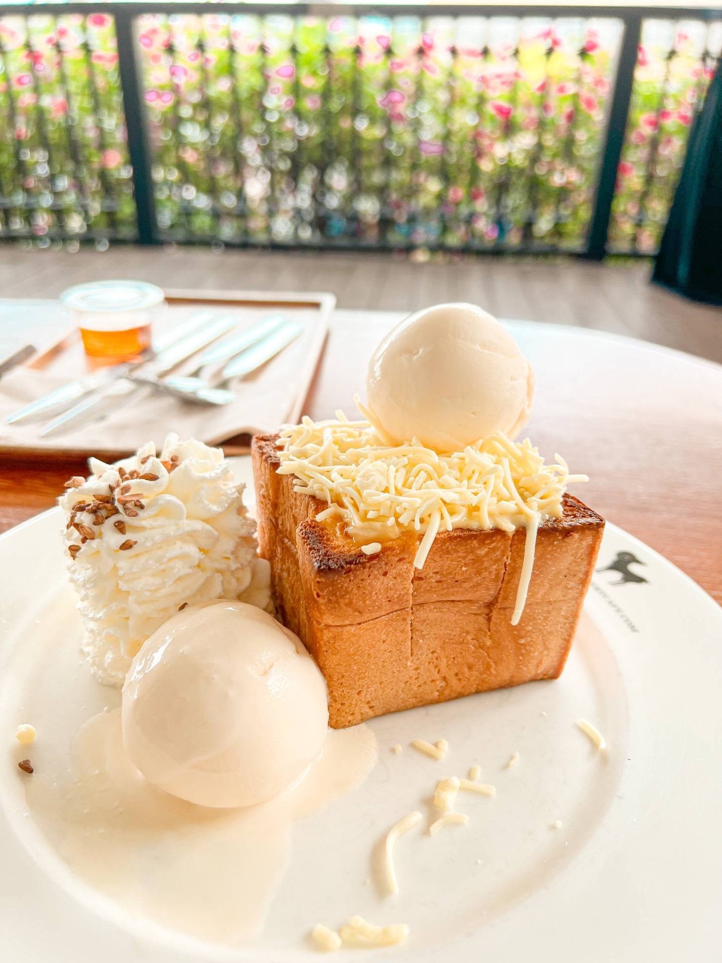 รีวิว After You Dessert Café ท่ามหาราช - Cheddar Cheese Toast อร่อยมากกก😋