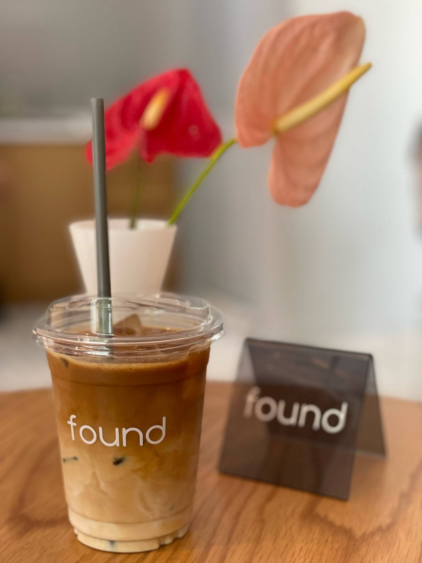รูป found cafe นวลจันทร์