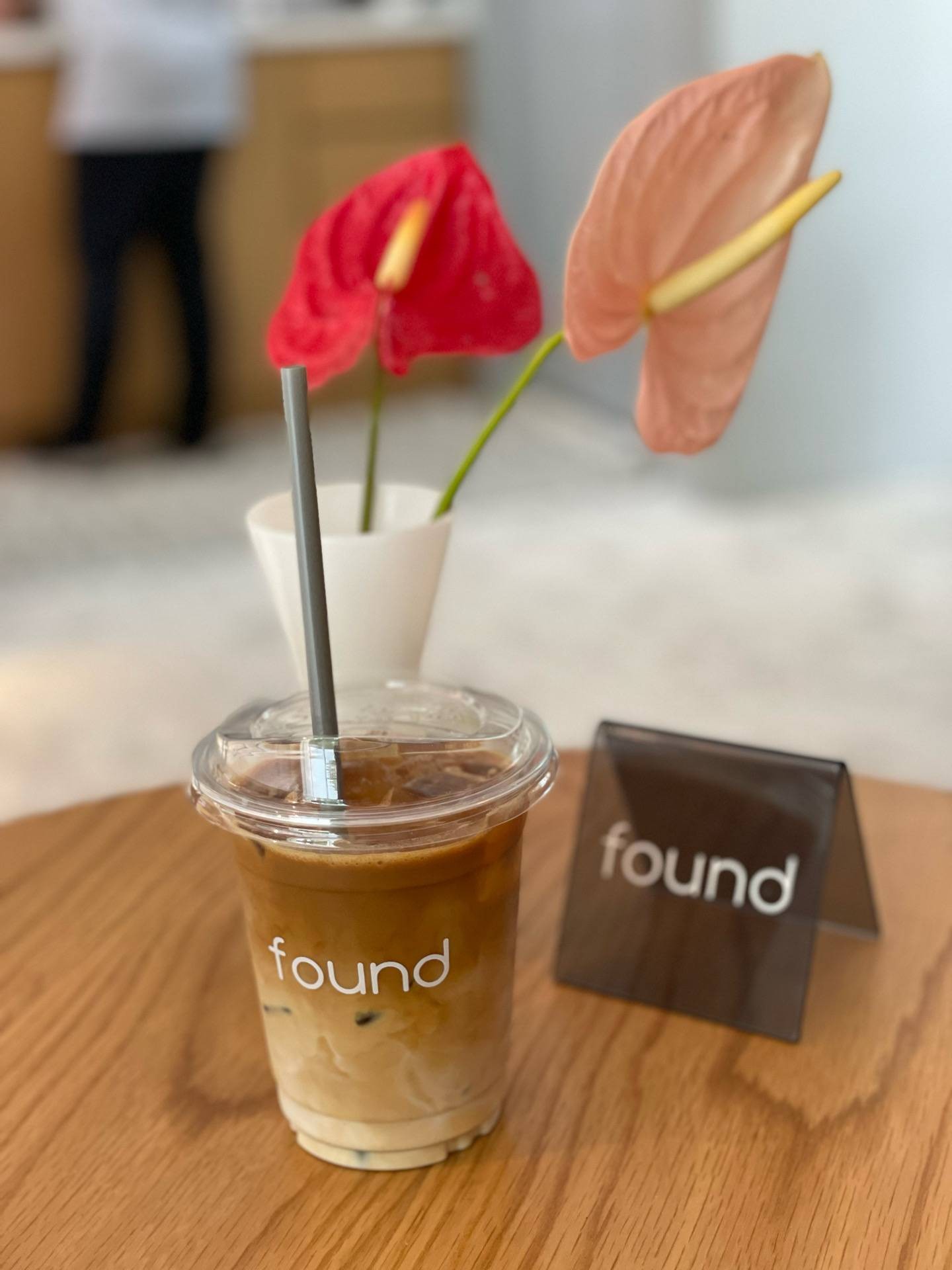 รูป found cafe นวลจันทร์