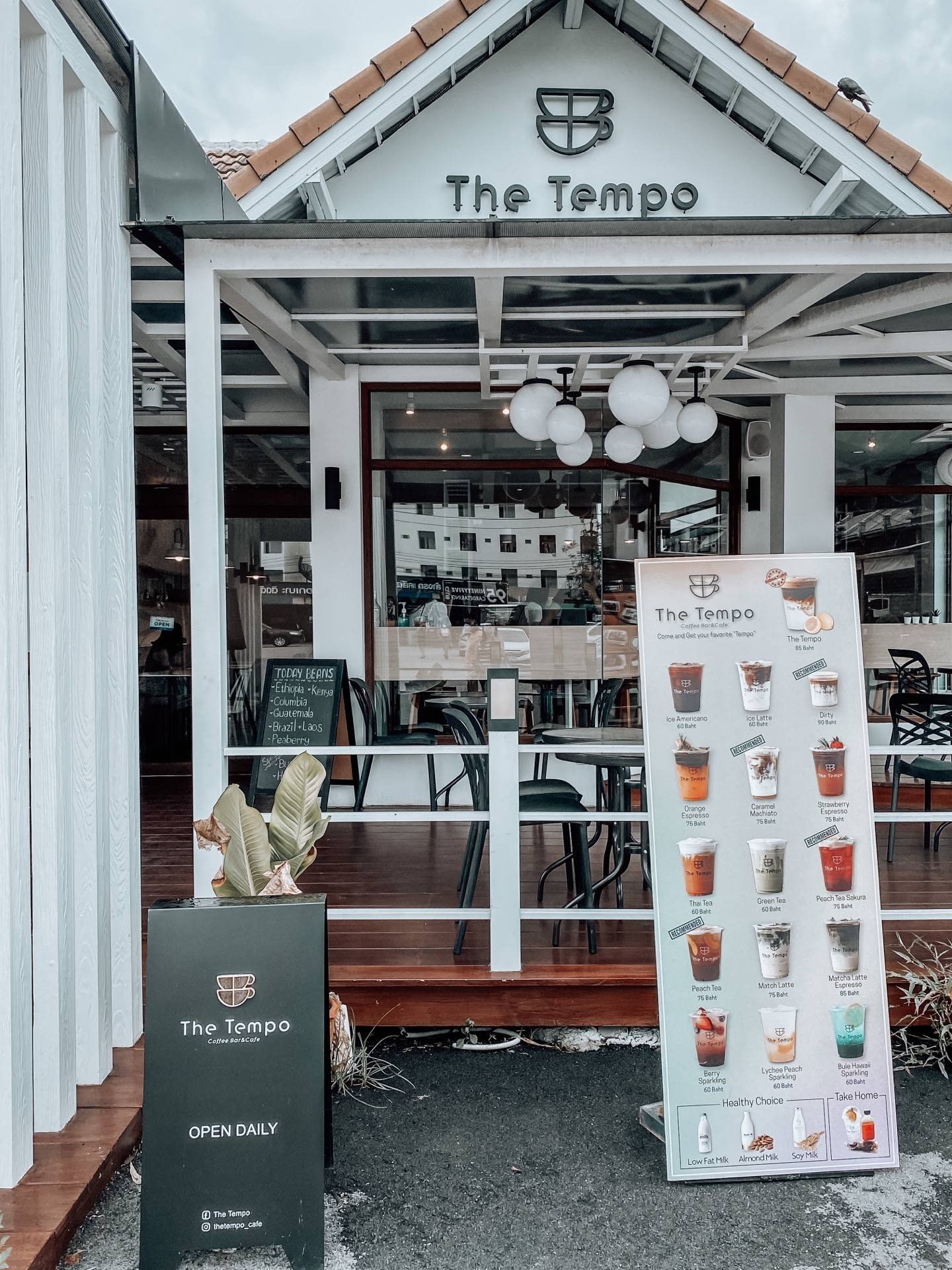 รูป The Tempo Coffee Bar and Cafe' ลาดกระบัง