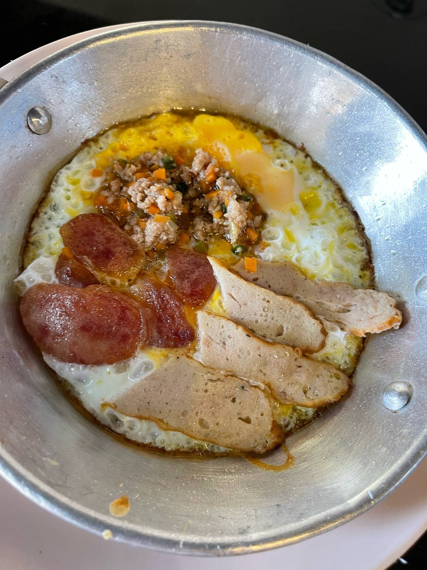 ไข่กระทะ ร้าน Mimi Opla & Cafe Fin