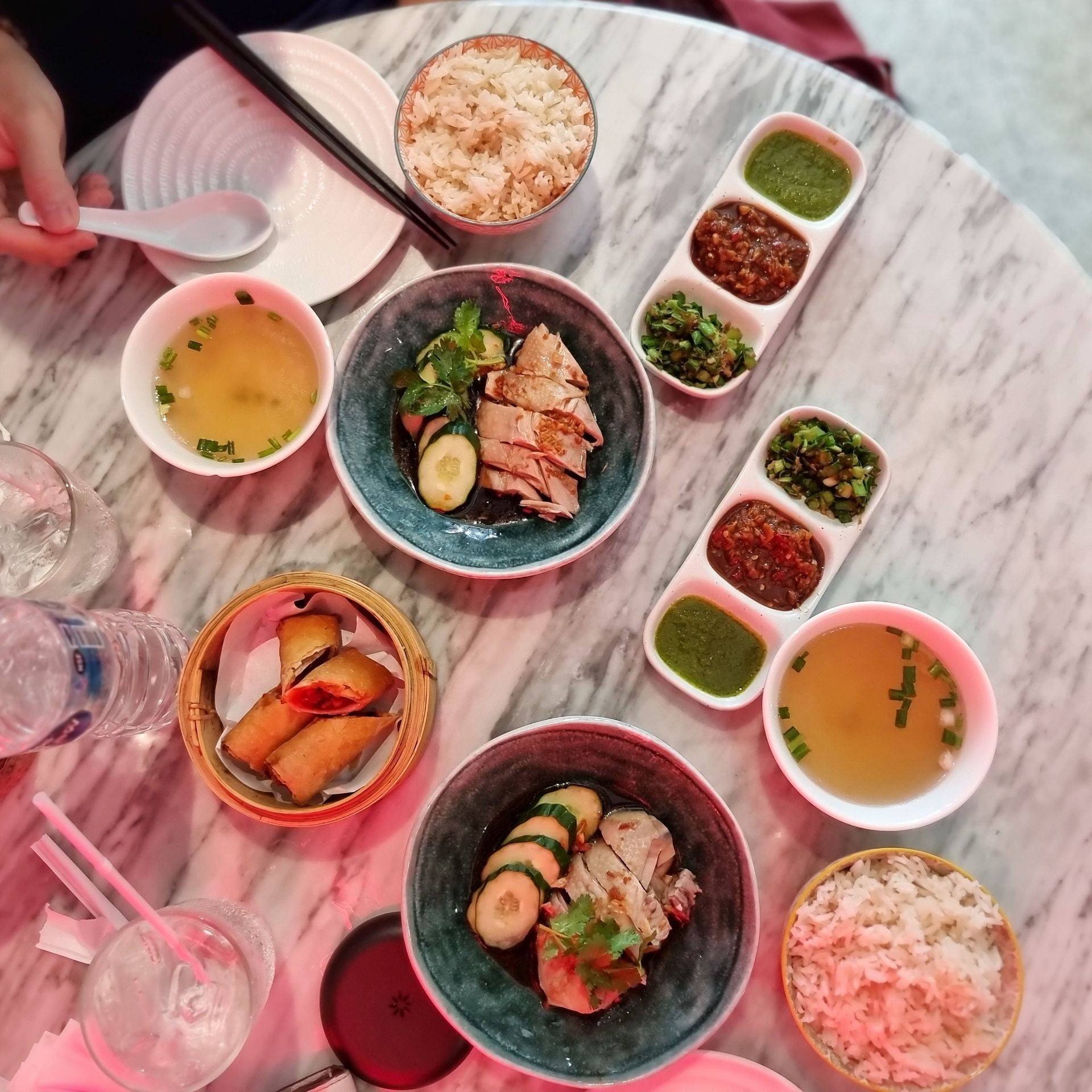 รีวิว ข้าวมันไก่เบตง จางเจียหยี 張家餘 (Baytong Chicken rice) - ข้าวมันไก่ ...