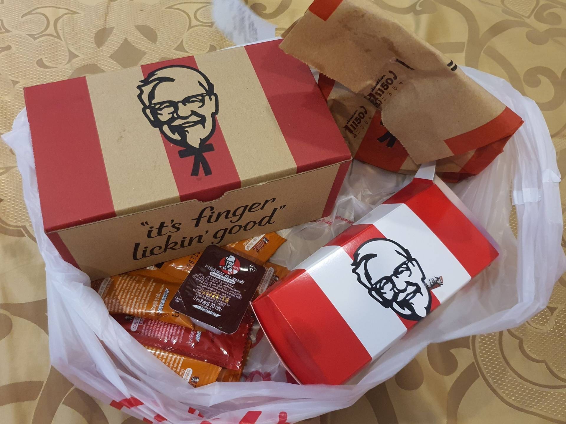 รีวิว KFC ซีคอนบางแค - มีส่วนลดเลยสั่งซะหน่อย - Wongnai
