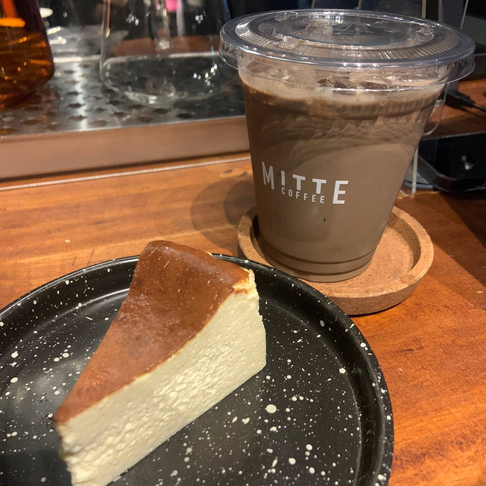 รีวิว Mitte Coffee, Cafe & Friends หมู่บ้านเมืองทองธานีโครงการ 4 ...