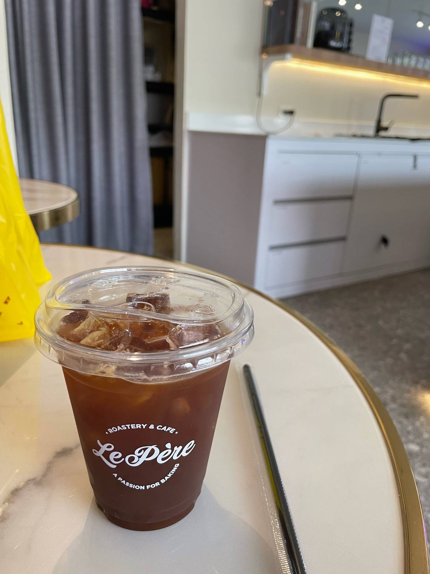 รีวิว Le Pere Bakery- เลอ แปร์ เบเกอรี่ สาขาสุขุมวิท 11 - ร้านกาแฟ Le Père Bakery สุขุมวิท 11 ...