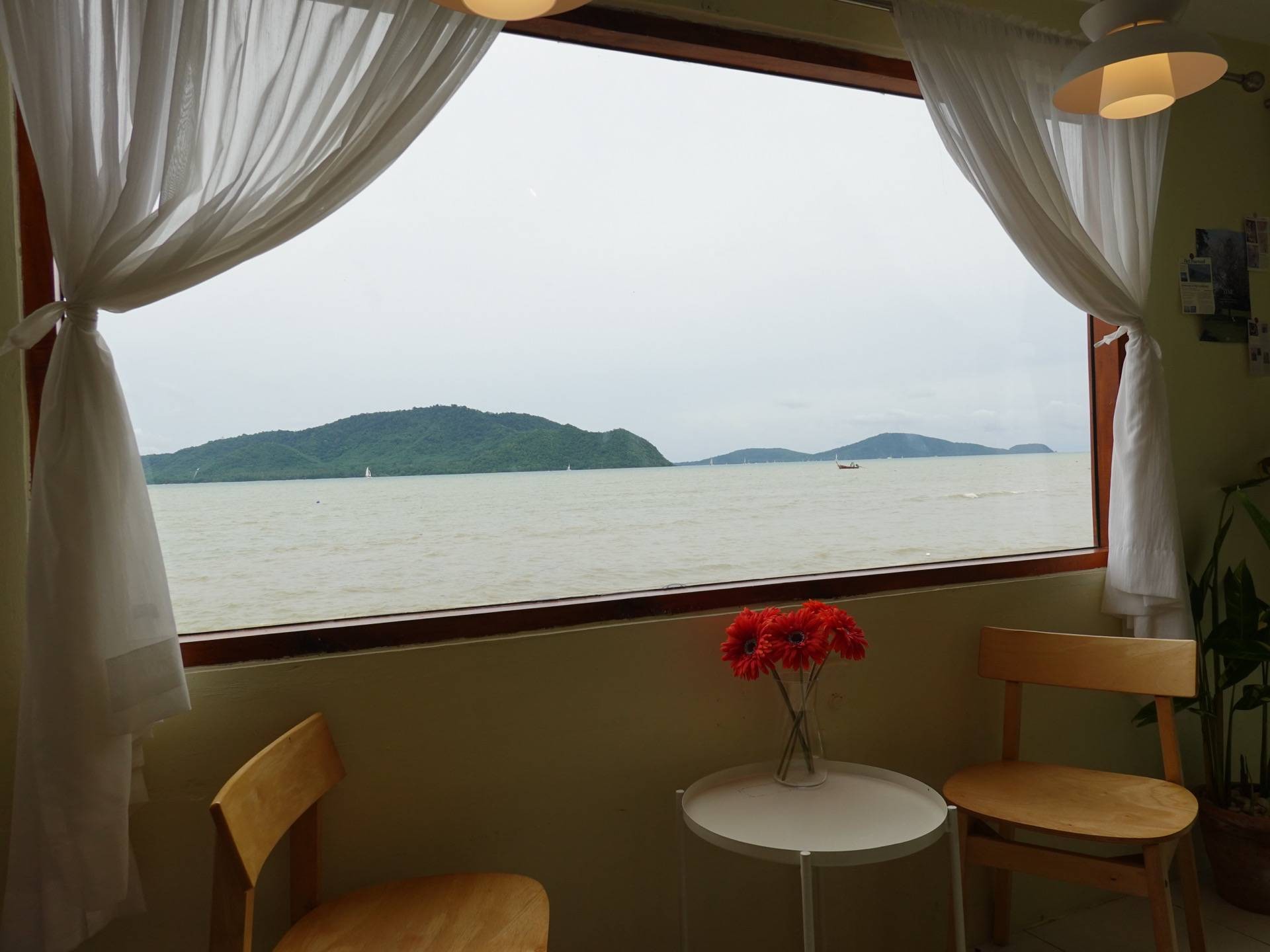 รีวิว Lay Cafe Phuket สาขาใหญ่ - มุมถ่ายรูปมหาชนเหมือนอยู่เกาหลี โกโก้ ...