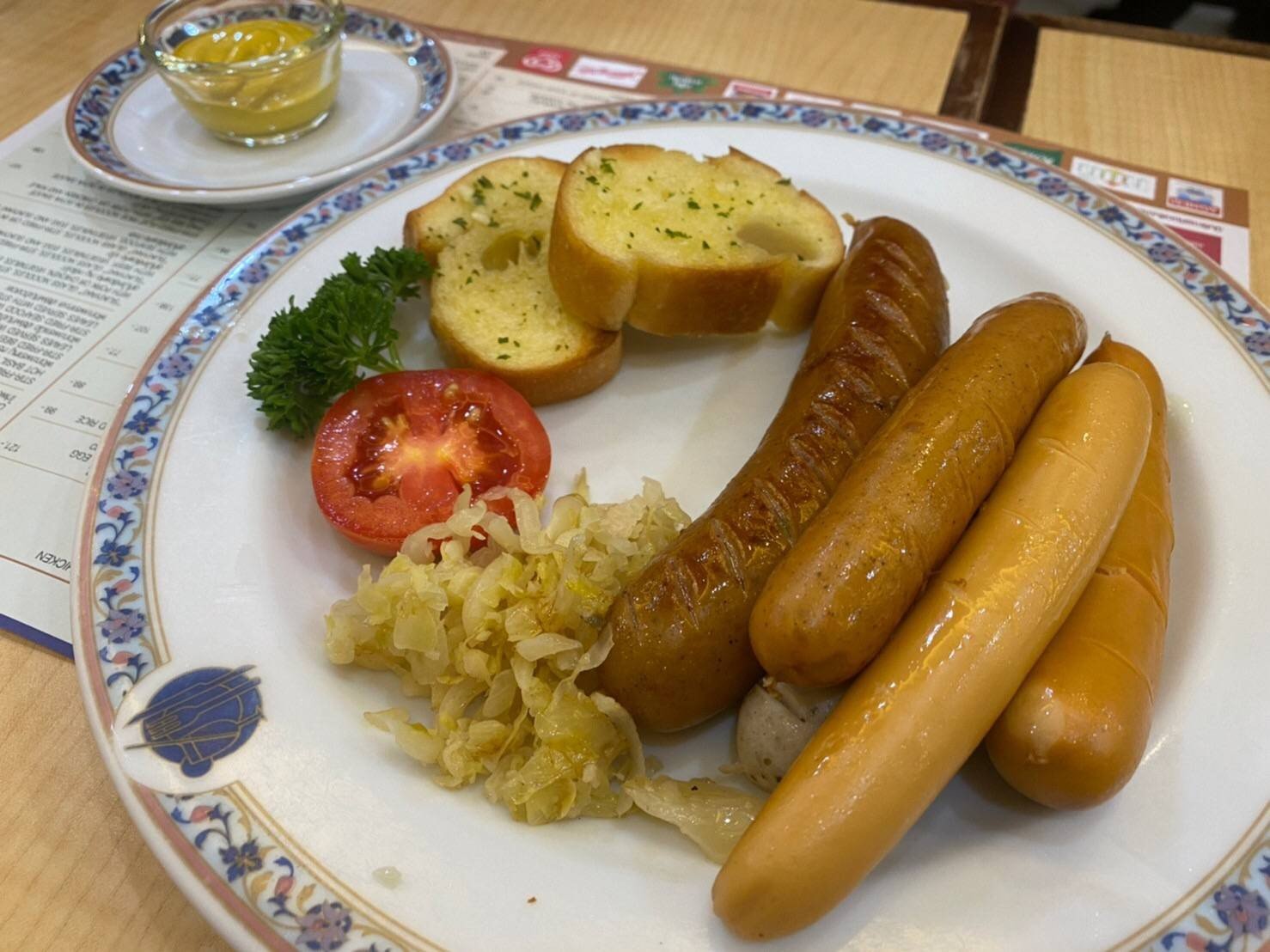 บุชเชอร์ช้อย ร้าน Took Lae Dee ฟู๊ดแลนด์ วิคตอเรีย การ์เด้น - Wongnai