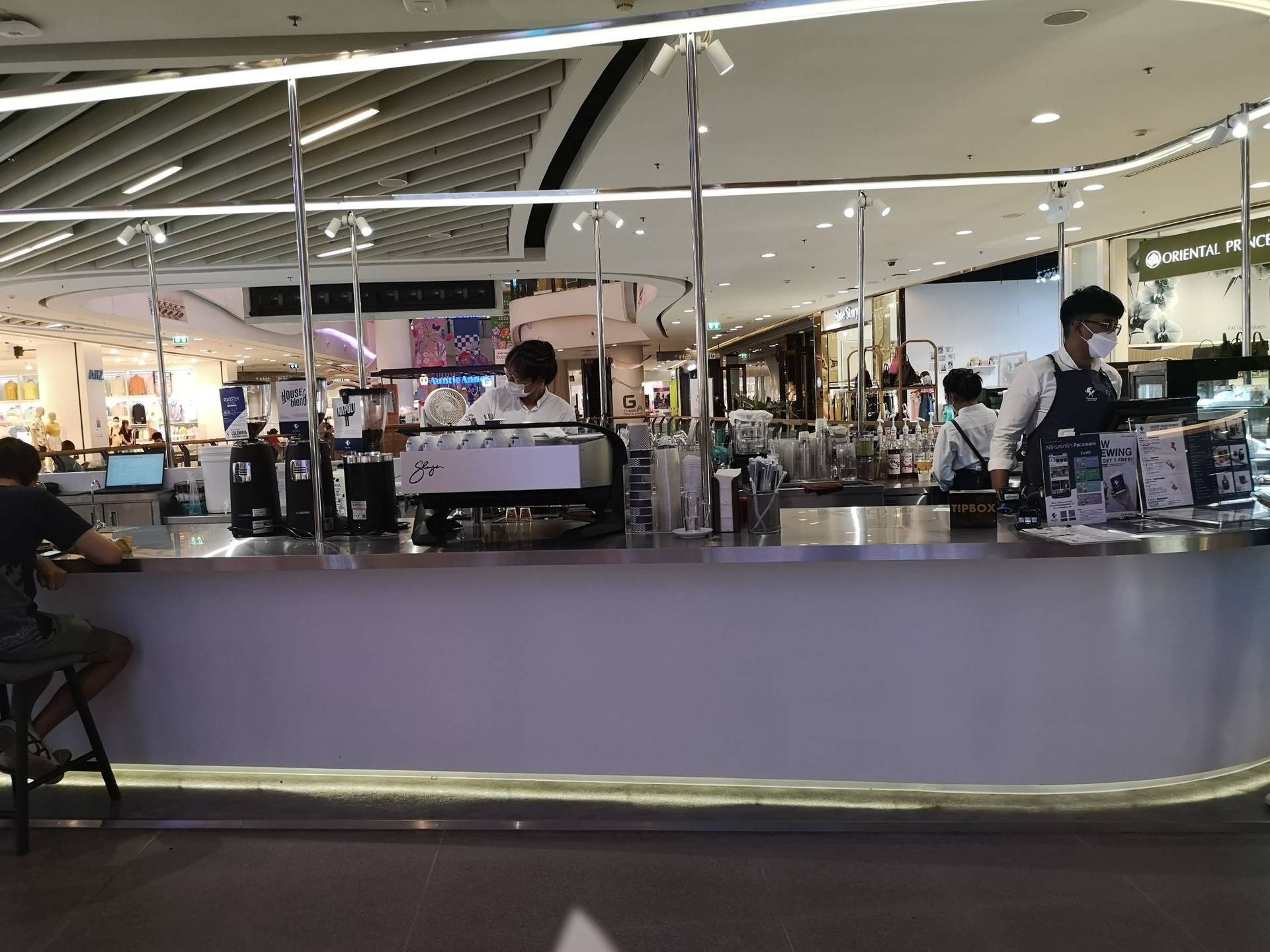 รีวิว PACAMARA เซ็นทรัล พระราม 9 - อีกหนึ่งกาแฟดีๆ หอมกรุ่น นุ่มละมุน