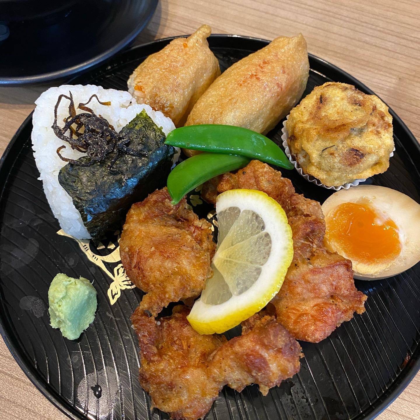 Set G โอนิกิริคาราอาเกะ ร้าน Tennen Toufu เท็นเนน โทฟุ เจเจมอลล์ ...